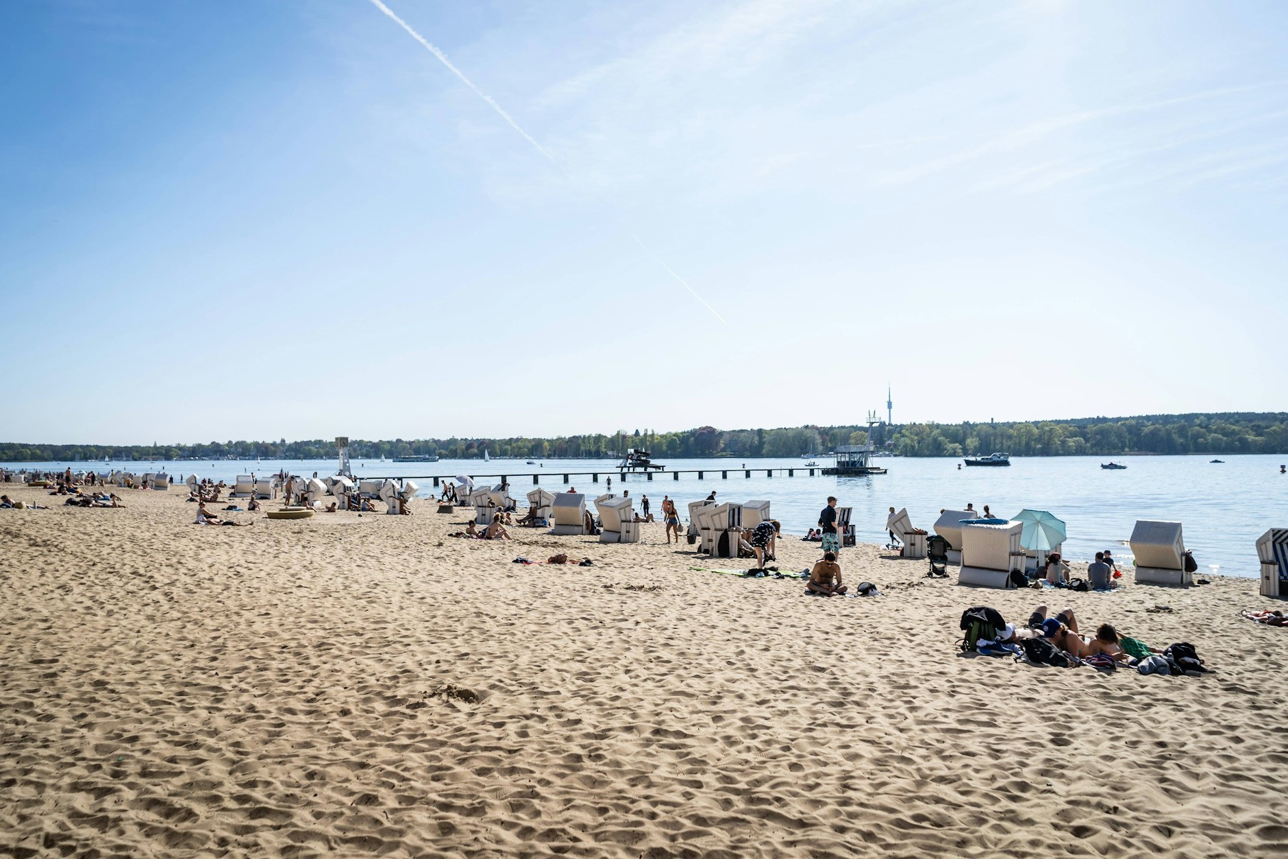 Eintritt frei: Strandbad Wannsee lädt zum Anbaden ein