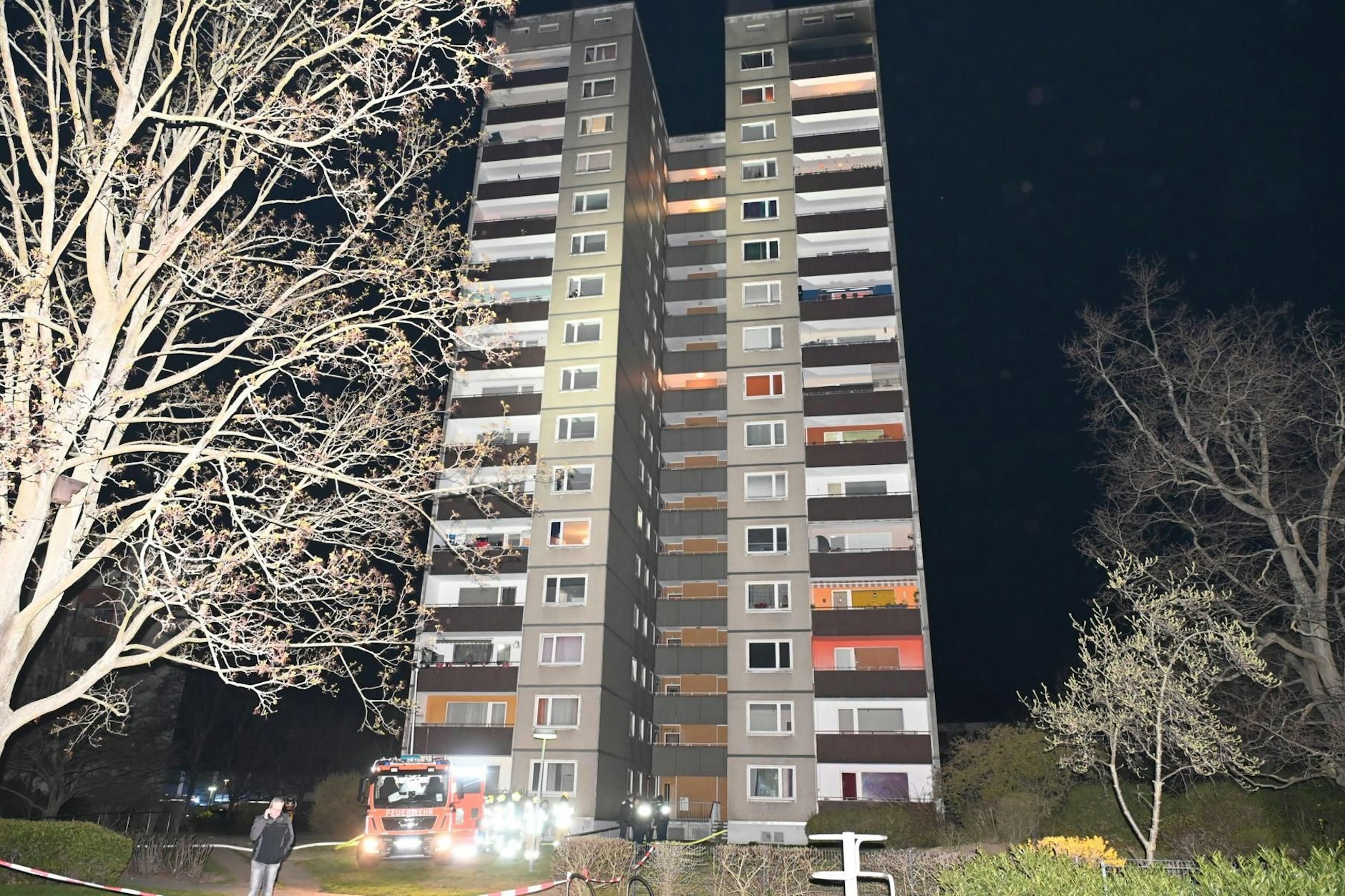 Schock-Moment: Schon wieder ältere Dame bei Feuer in Hochhaus gestorben!