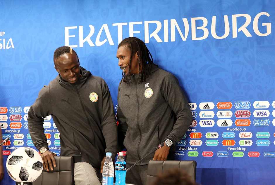 Senegal-Coach über Streit beim FCB: Sollte in Kabine bleiben