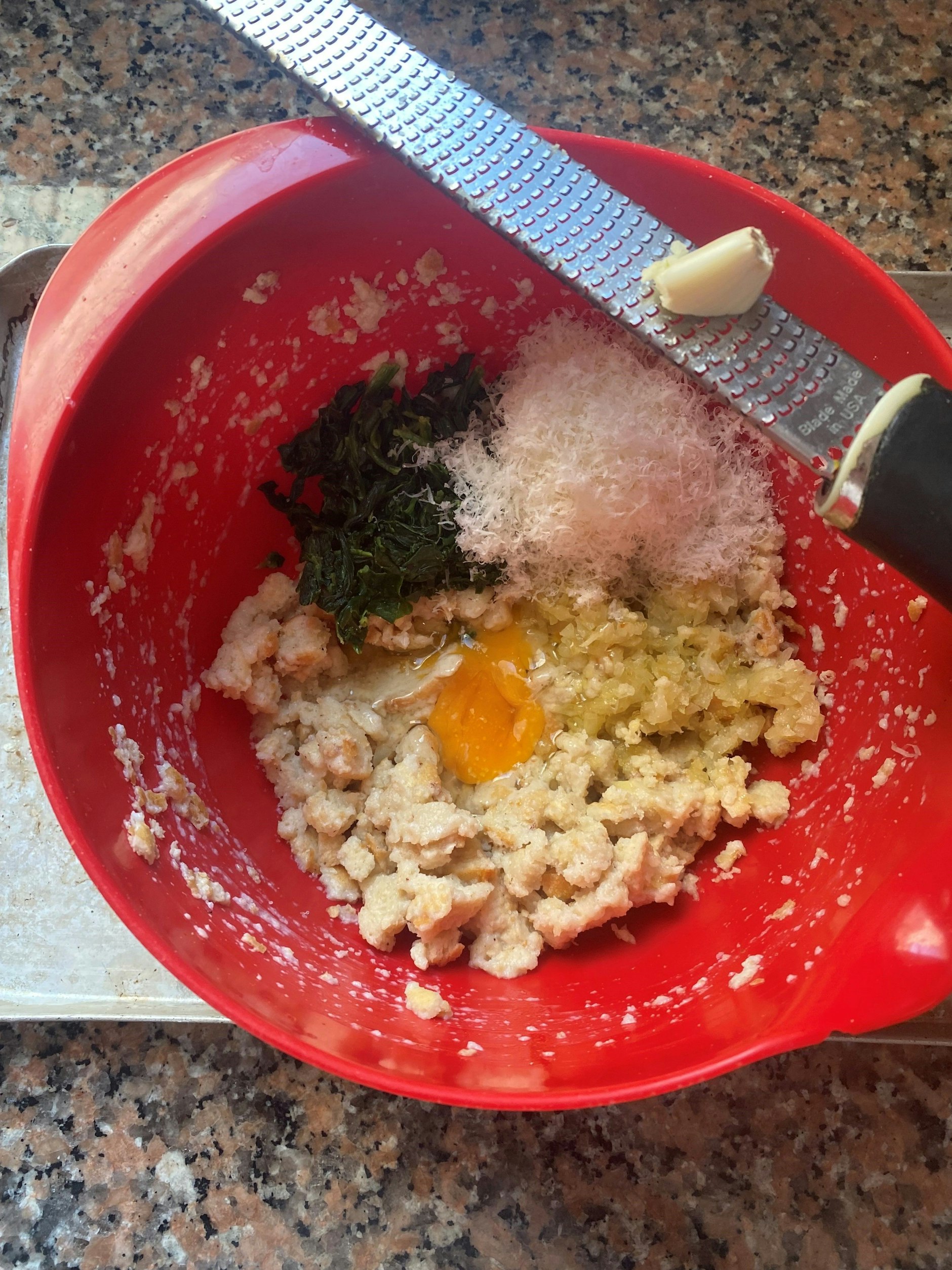 Kloß oder Knödel? Warum Semmelknödel das billigste und leckerste Essen sind