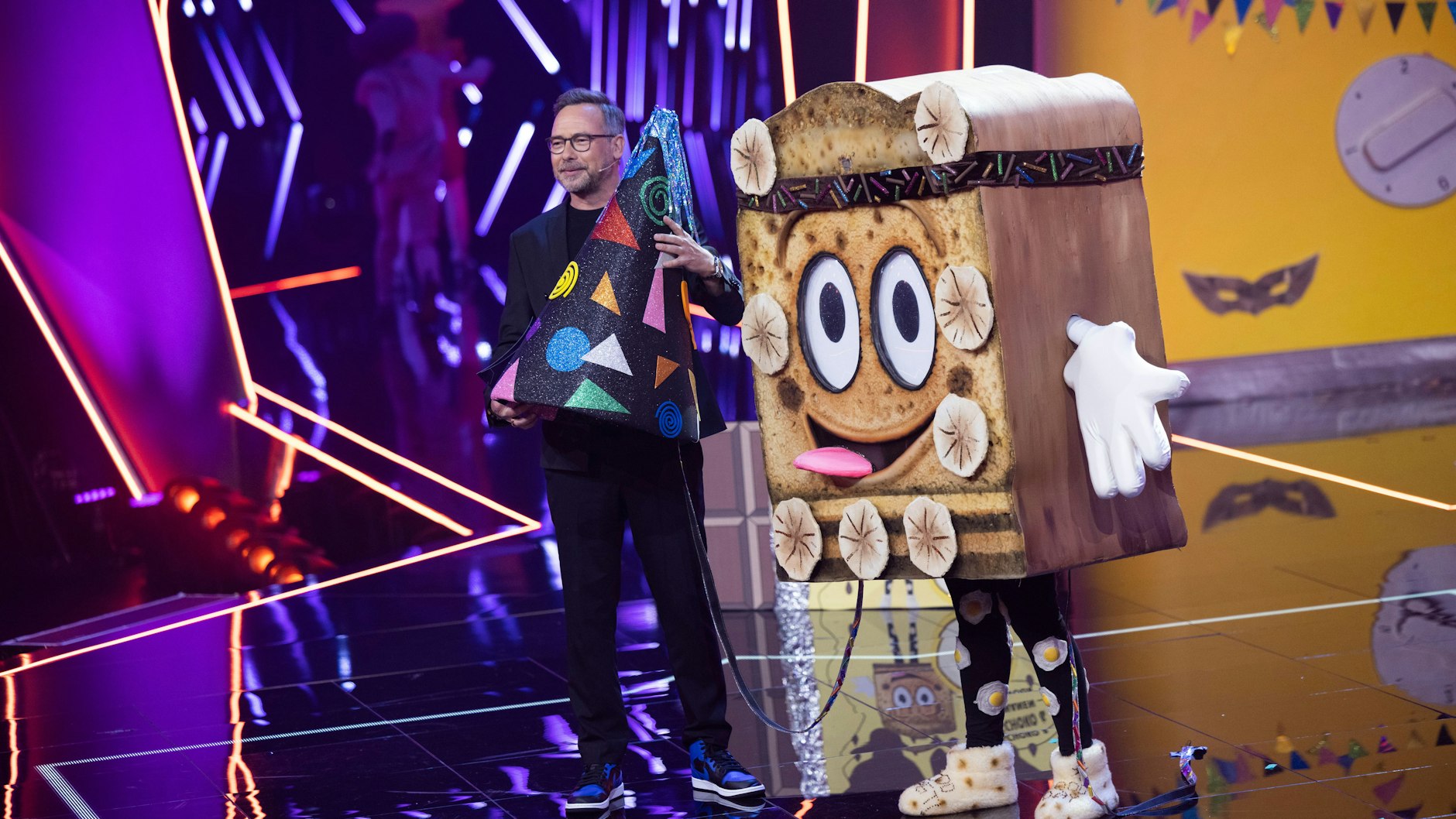 Hammer bei „The Masked Singer“: Stars enthüllt – die KOMPLETTE Liste ...