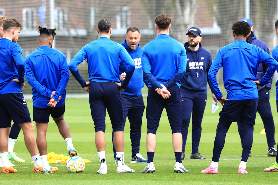 Klatsche oder abwatschen? Das Heil von Hertha BSC liegt im ...
