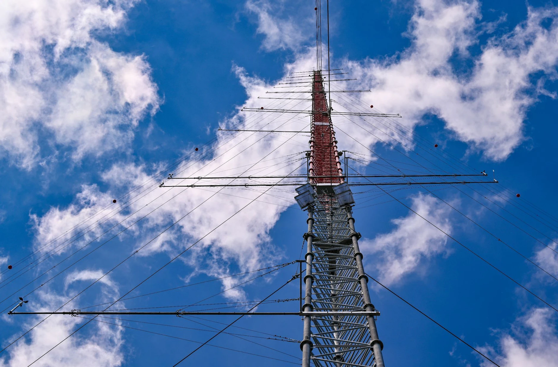 300 Meter hoher Windmessmast feierlich eingeweiht