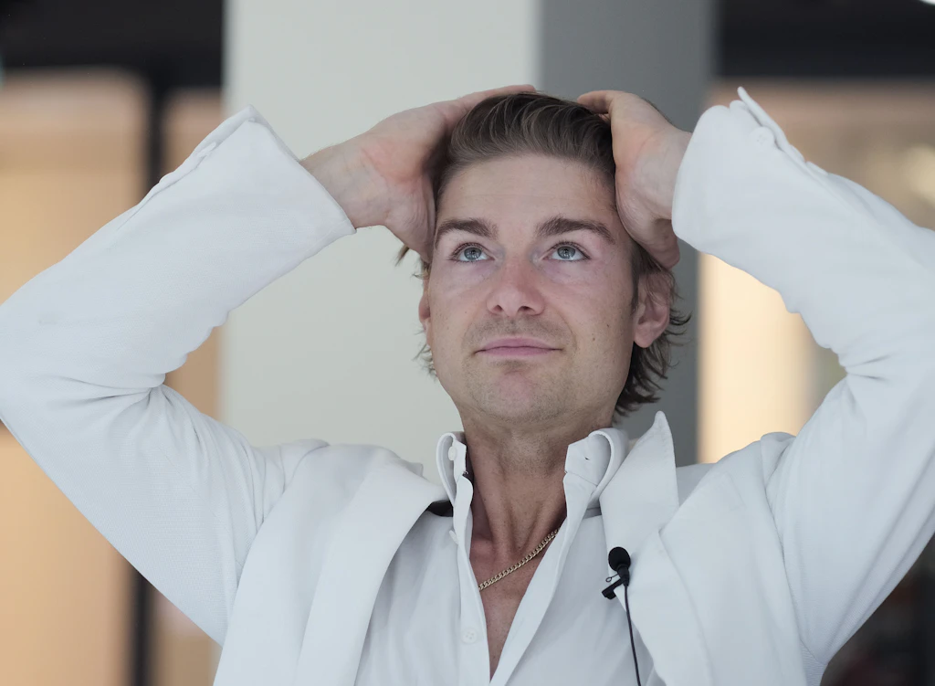 Jeremy Fragrance und die Nähe zur AfD: Influencer macht Selfies mit ...