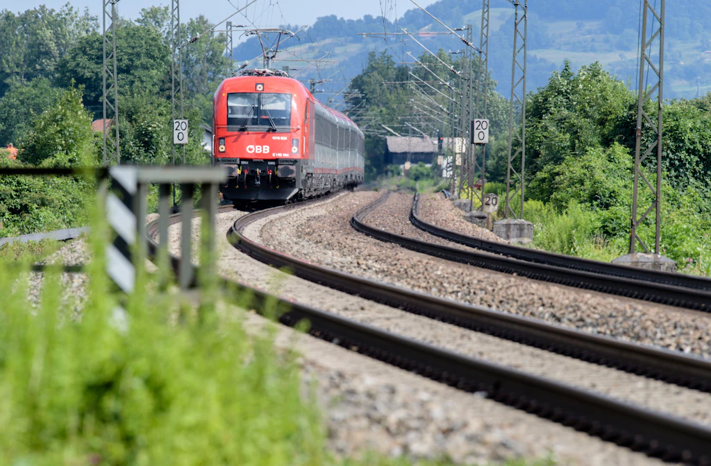 „Sieg Heil“: Hitler-Rede in österreichischem Zug abgespielt