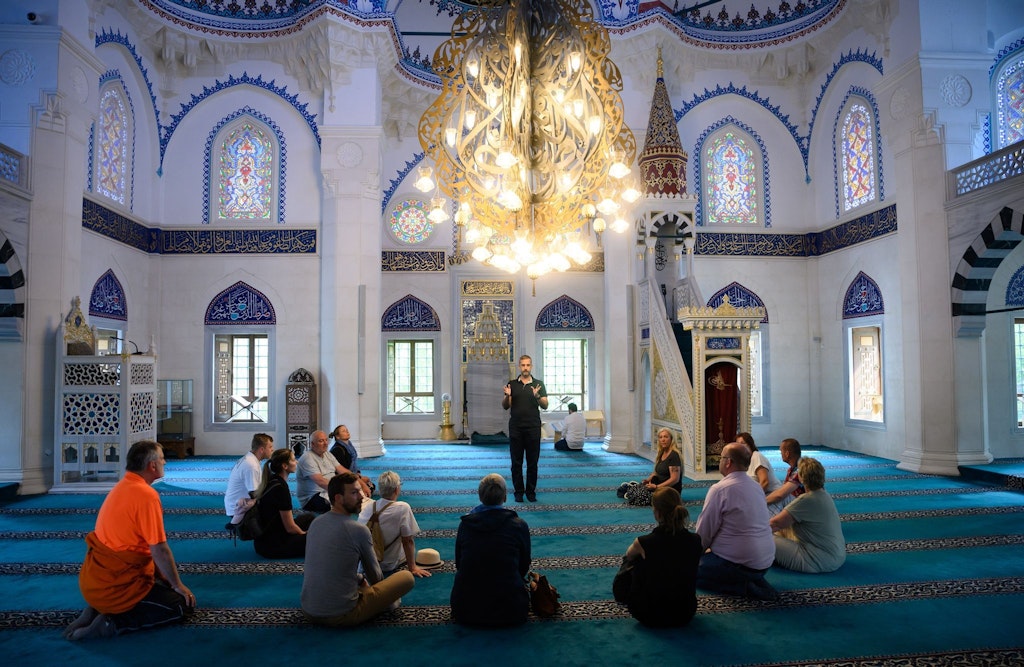Gruppe der Bundeswehr besucht Moschee in Berlin-Neukölln