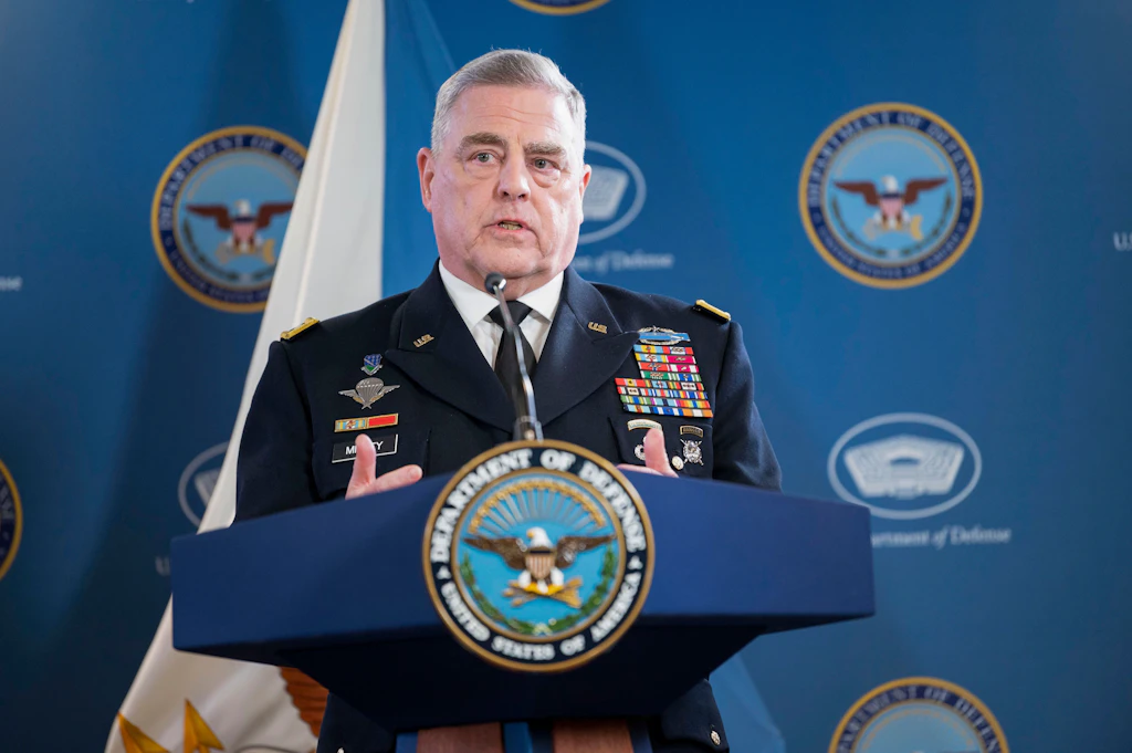 Ukraine-Krieg: Oberster US-General Milley rechnet mit langer und ...