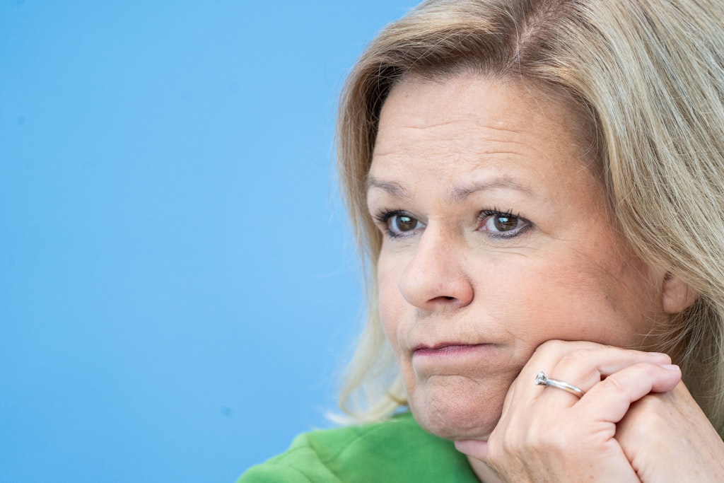 Nancy Faeser: Islamismus-Bloggerin attackiert Ministerium wegen Studie ...