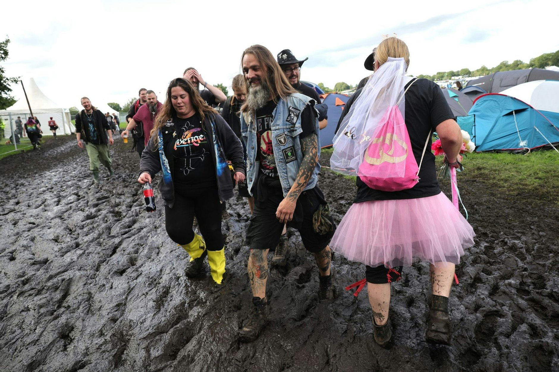 Schlamm, Chaos, Rock'n'Roll: So geht es nach dem Einlass-Stopp in Wacken weiter