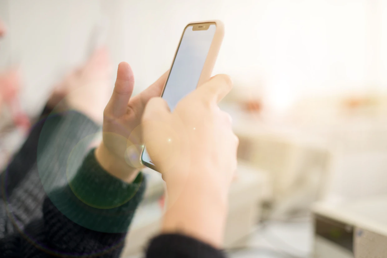 Schüler fotografiert Lehrer heimlich im Unterricht - Berliner Gericht ...