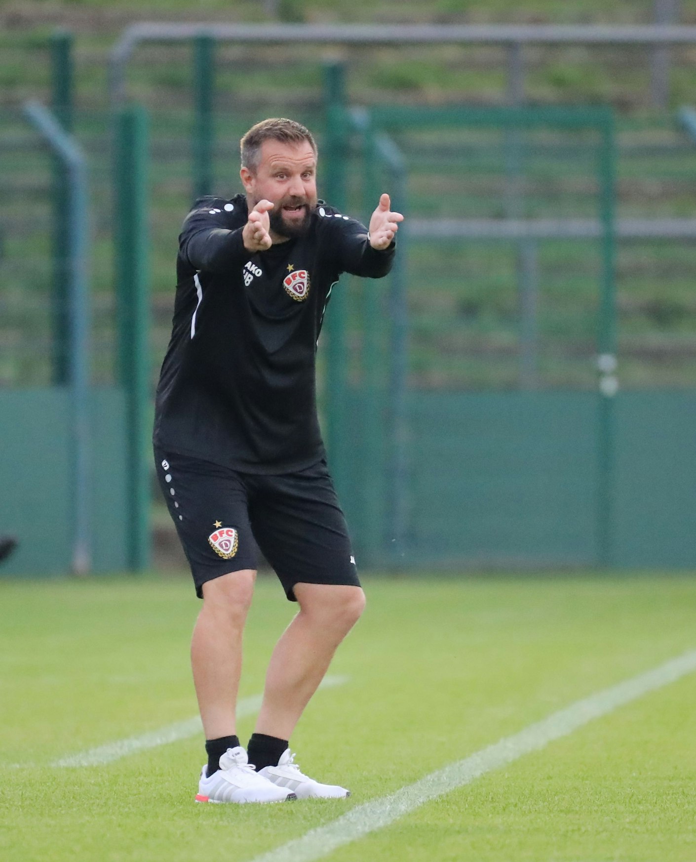 BFC Dynamo: West-Klub scharf auf Trainer Heiner Backhaus