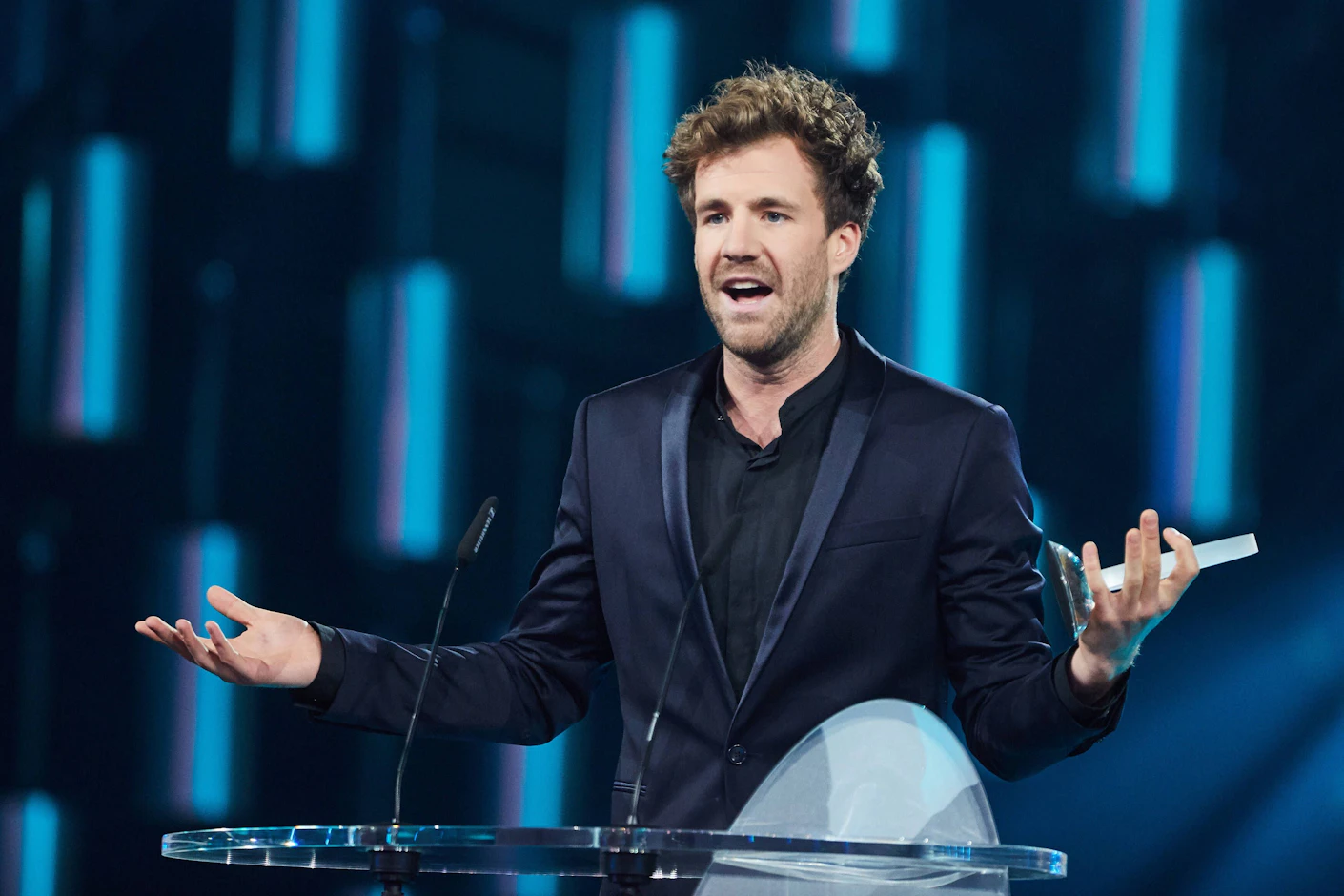 Luke Mockridge packt über Ines Anioli aus: „Hier ist ’ne Handgranate“