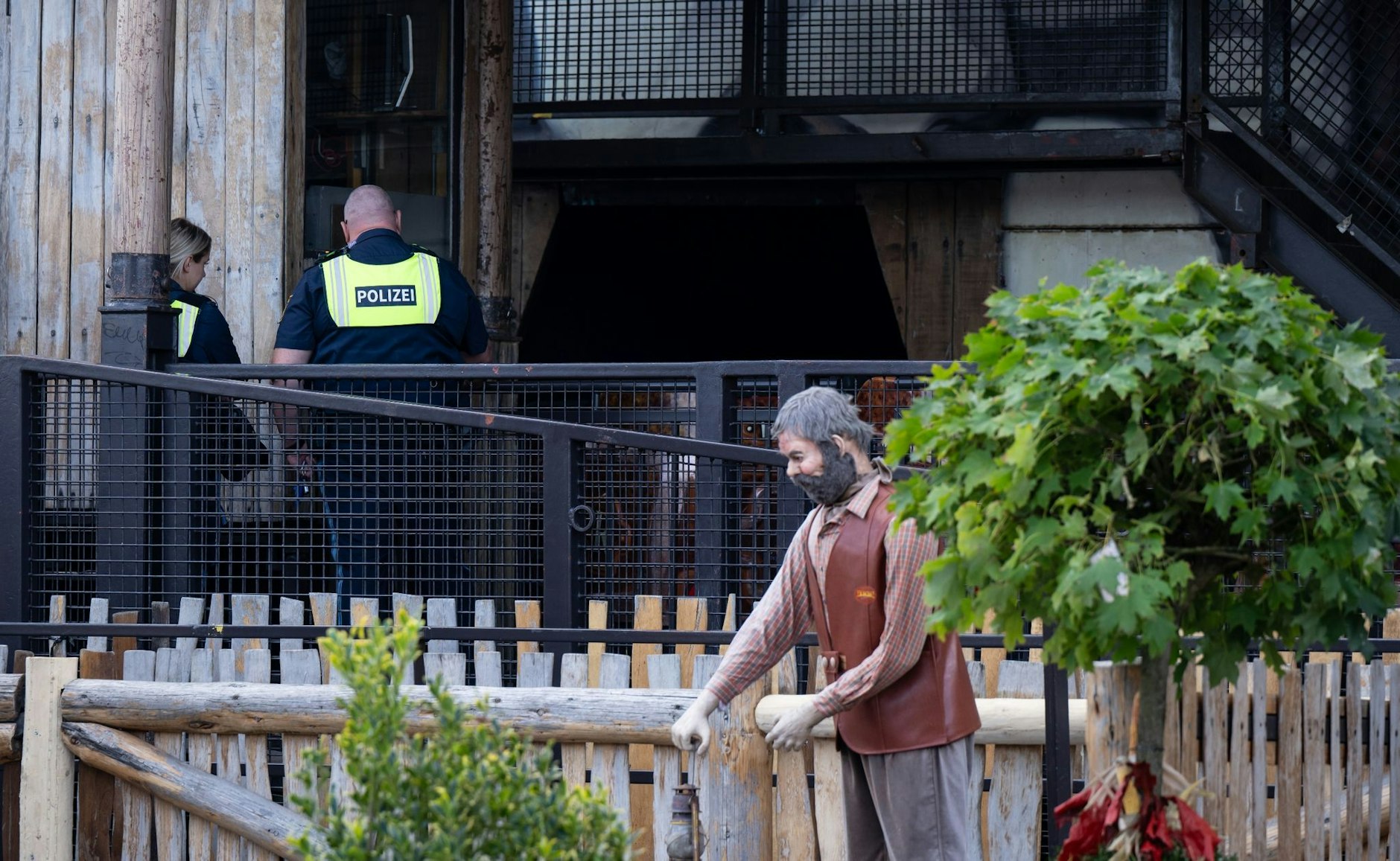 Wiesn gestartet: Achterbahn-Unfall mit Leichtverletzten
