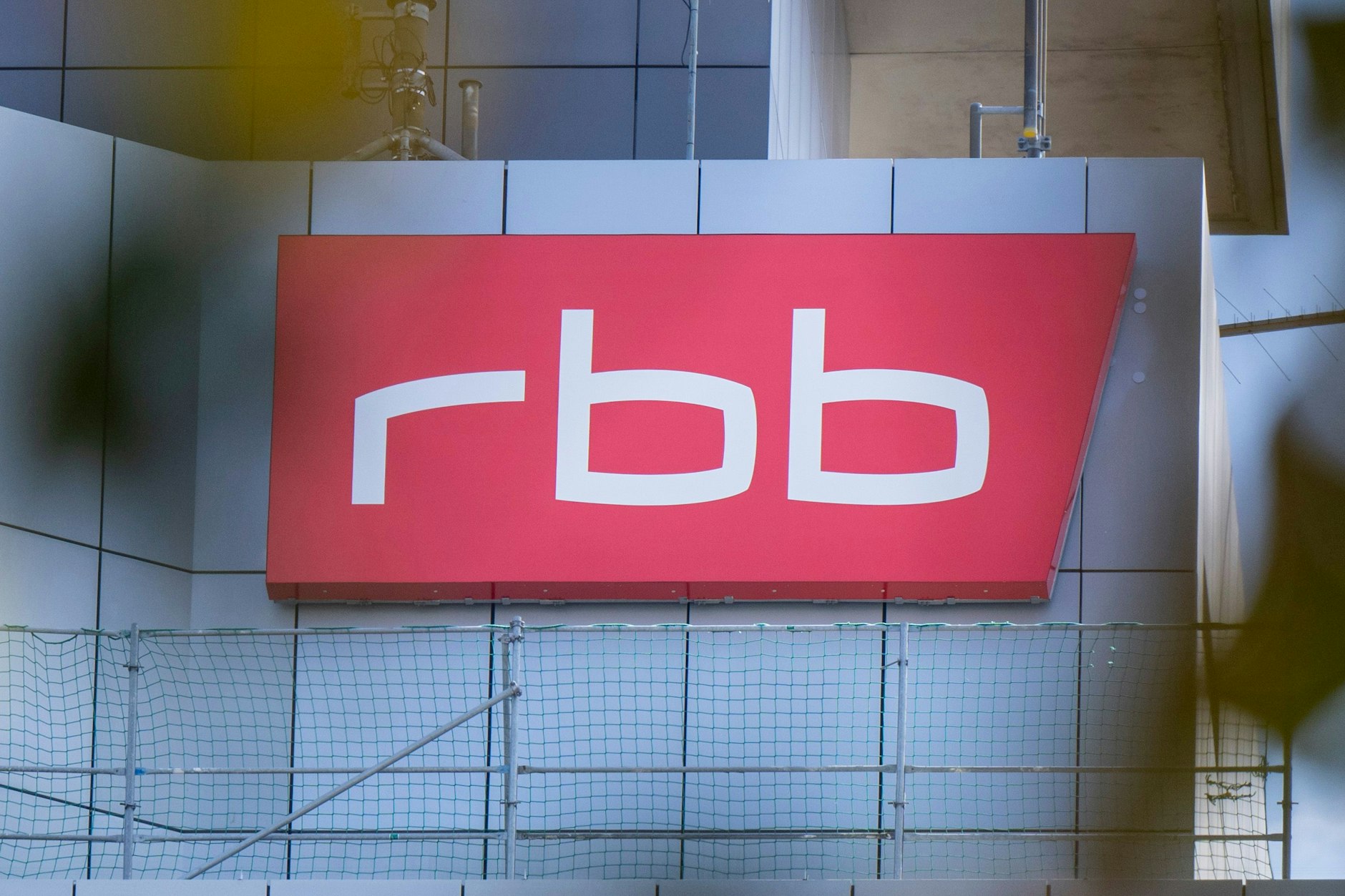 Richter urteilt knallhart: RBB-Direktorin wurde zu Recht entlassen