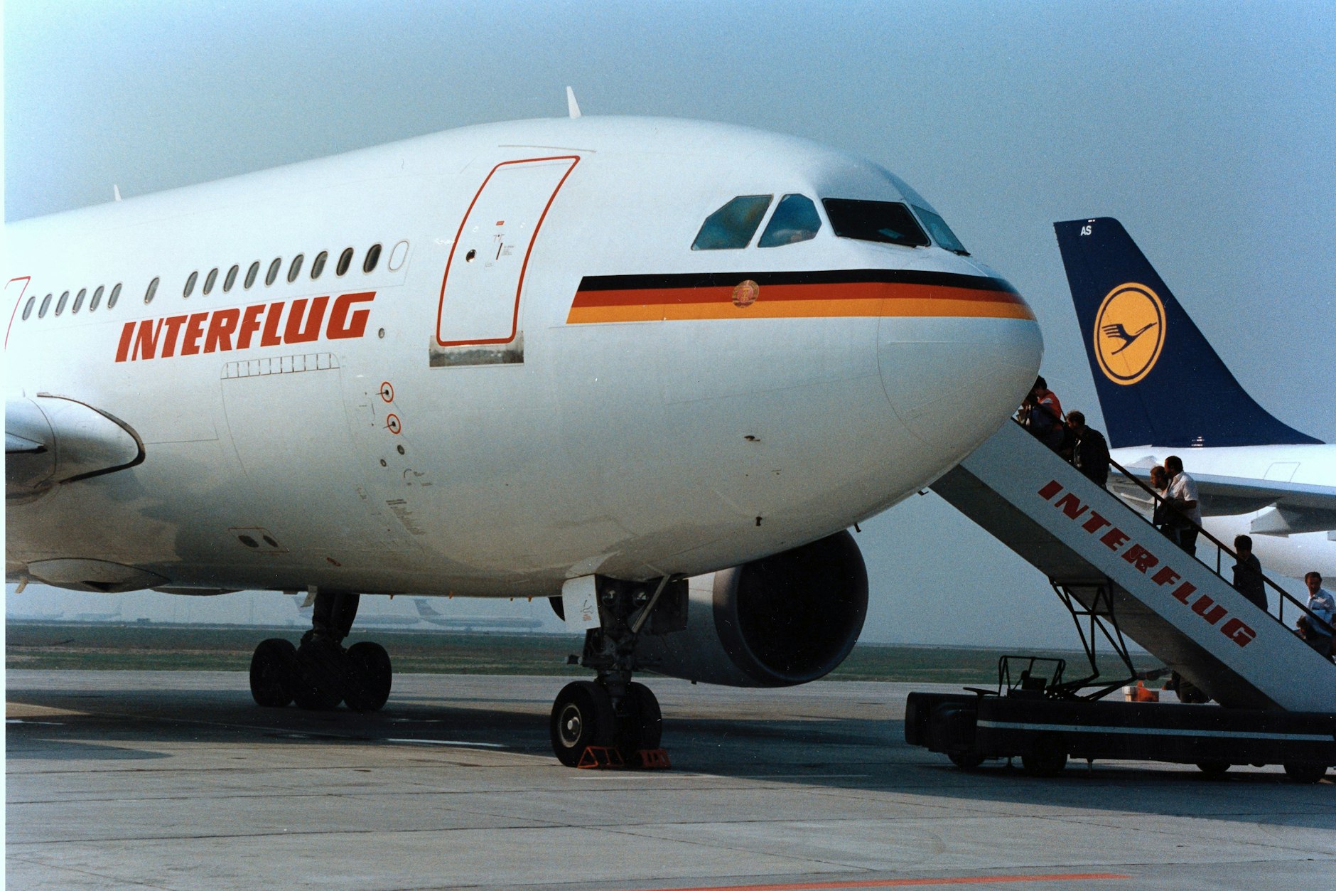 Interflug-Airbus: Letzter DDR-Jet steckt im tiefsten Westen fest