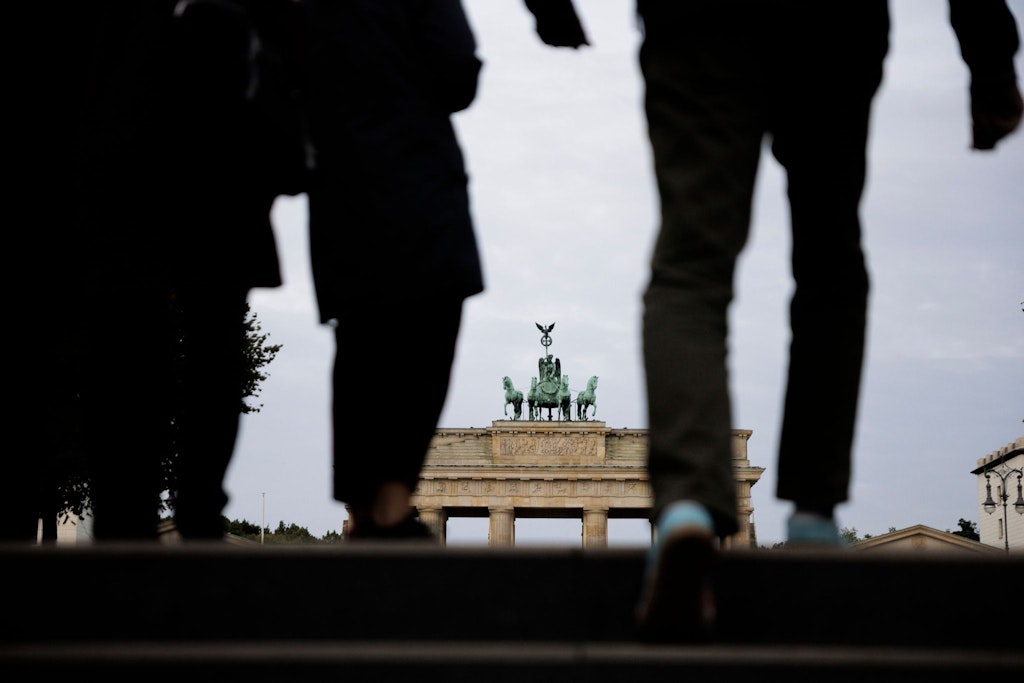 Polizei Berlin verbietet pro-palästinensische Demo heute am Pariser Platz