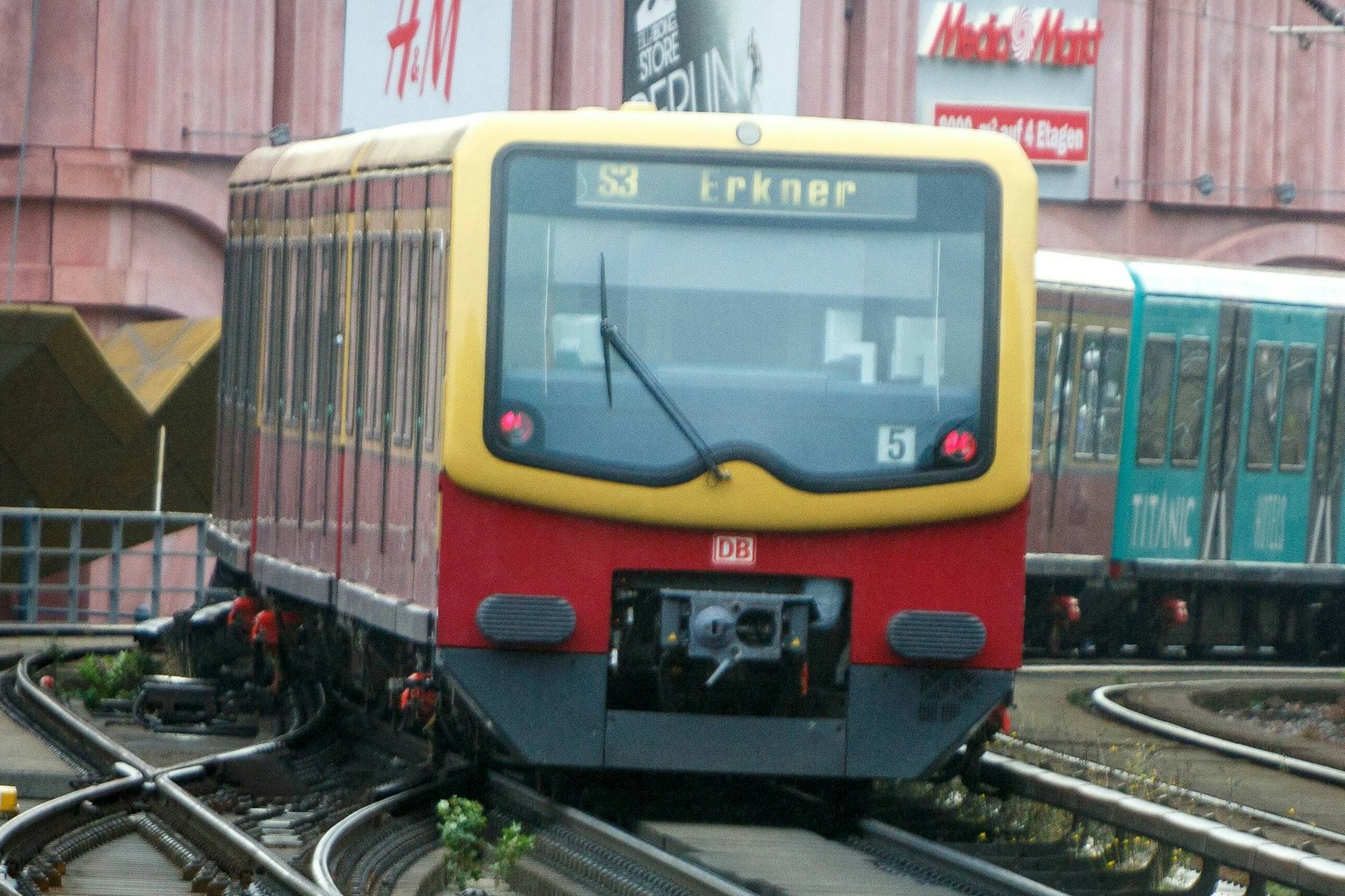1. FC Union Berlin: Fans kommen am Samstag nicht per S-Bahn zum Stadion ...