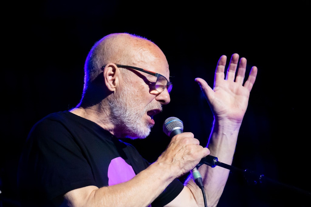 Brian Eno mit Orchester in Berlins Philharmonie gefeiert
