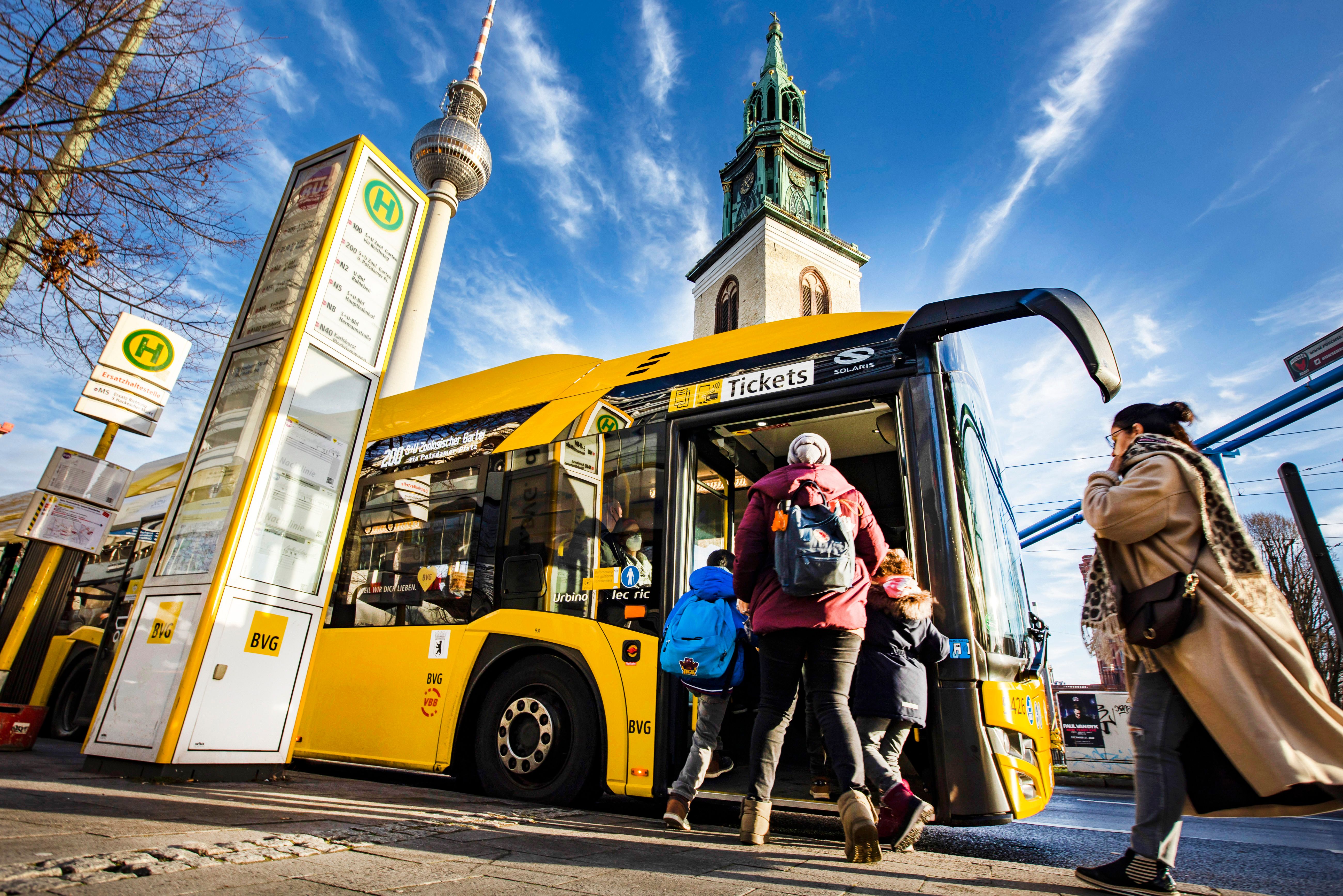 BVG und S-Bahn: Wird das 29-Euro-Ticket für Berlin doch noch ein Erfolg?