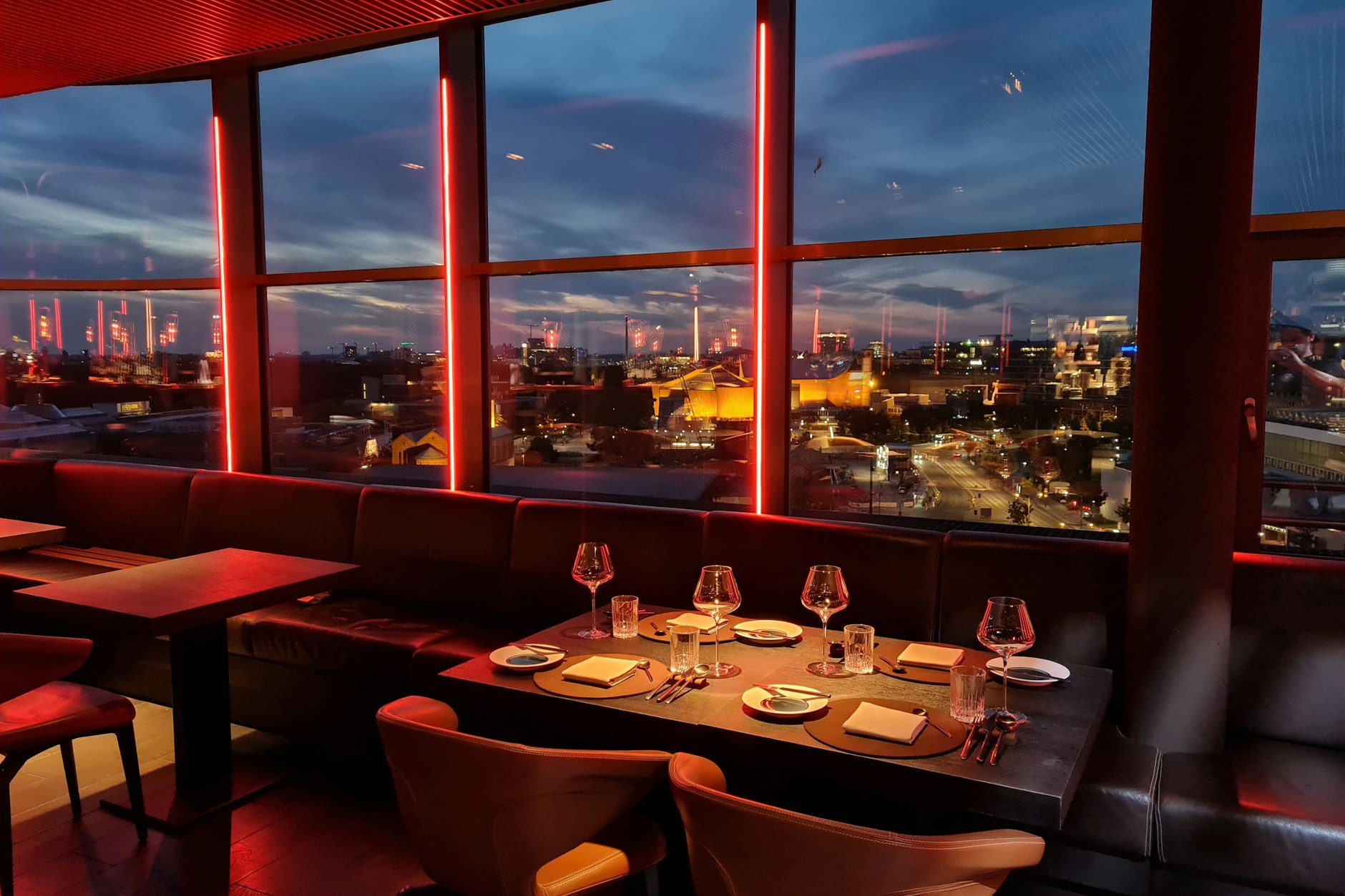 Lagen-Cup in Berlin: Serhat Aktas organisiert Weingala im Sternerestaurant Golvet