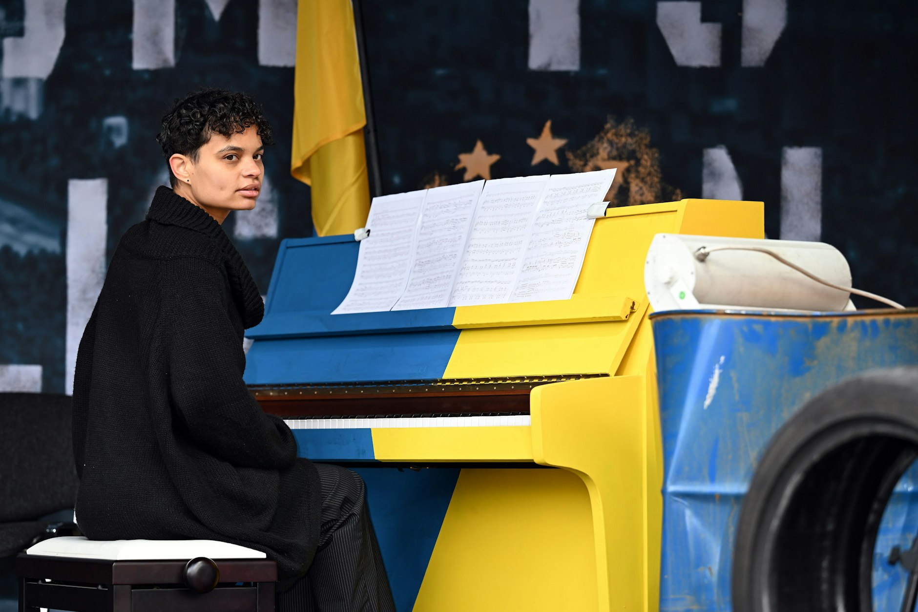 Marieluise Beck am Brandenburger Tor: Waffenlieferungen schützen ...