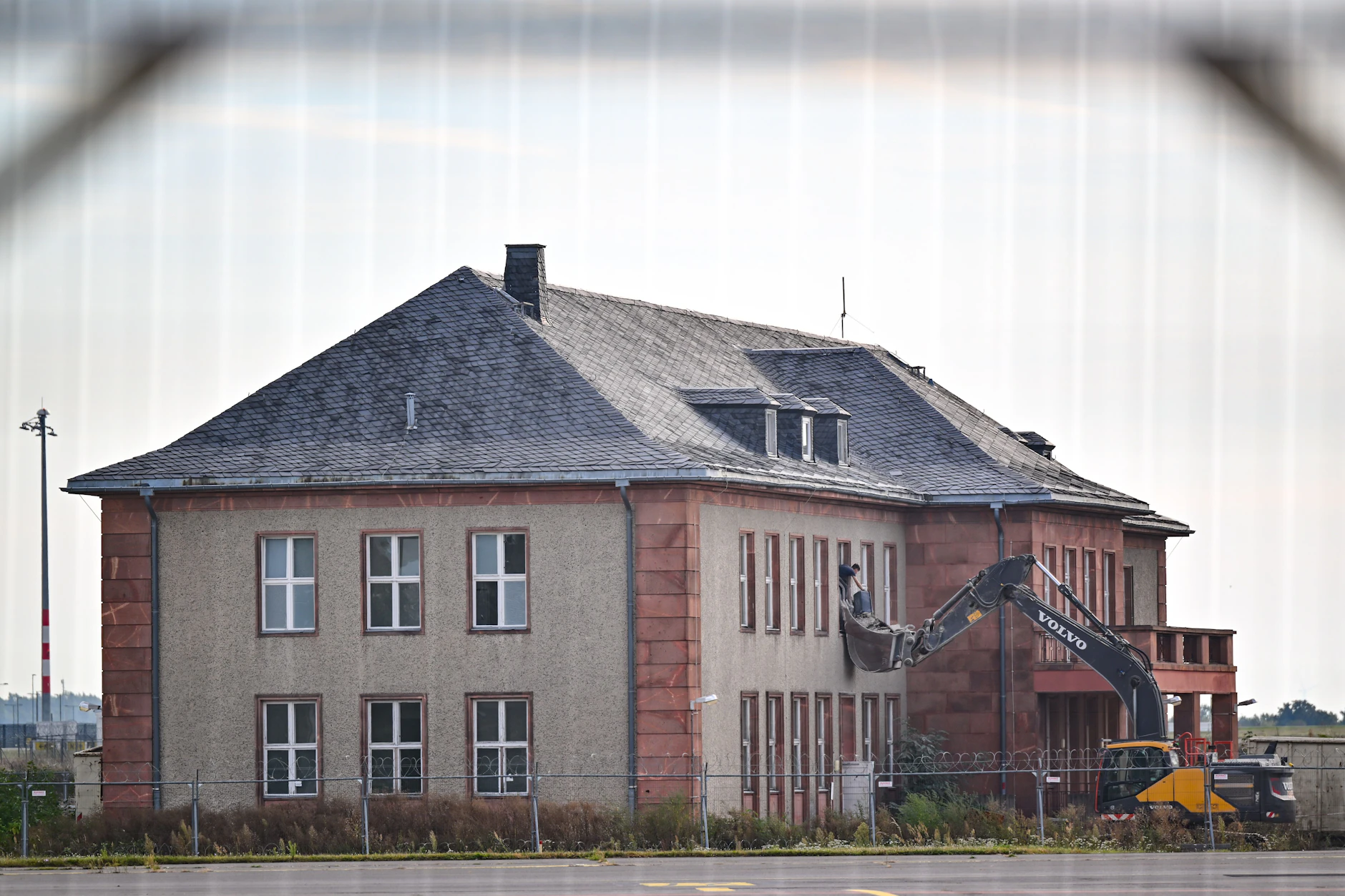 Generalshotel am Flughafen BER soll im Dezember abgerissen werden