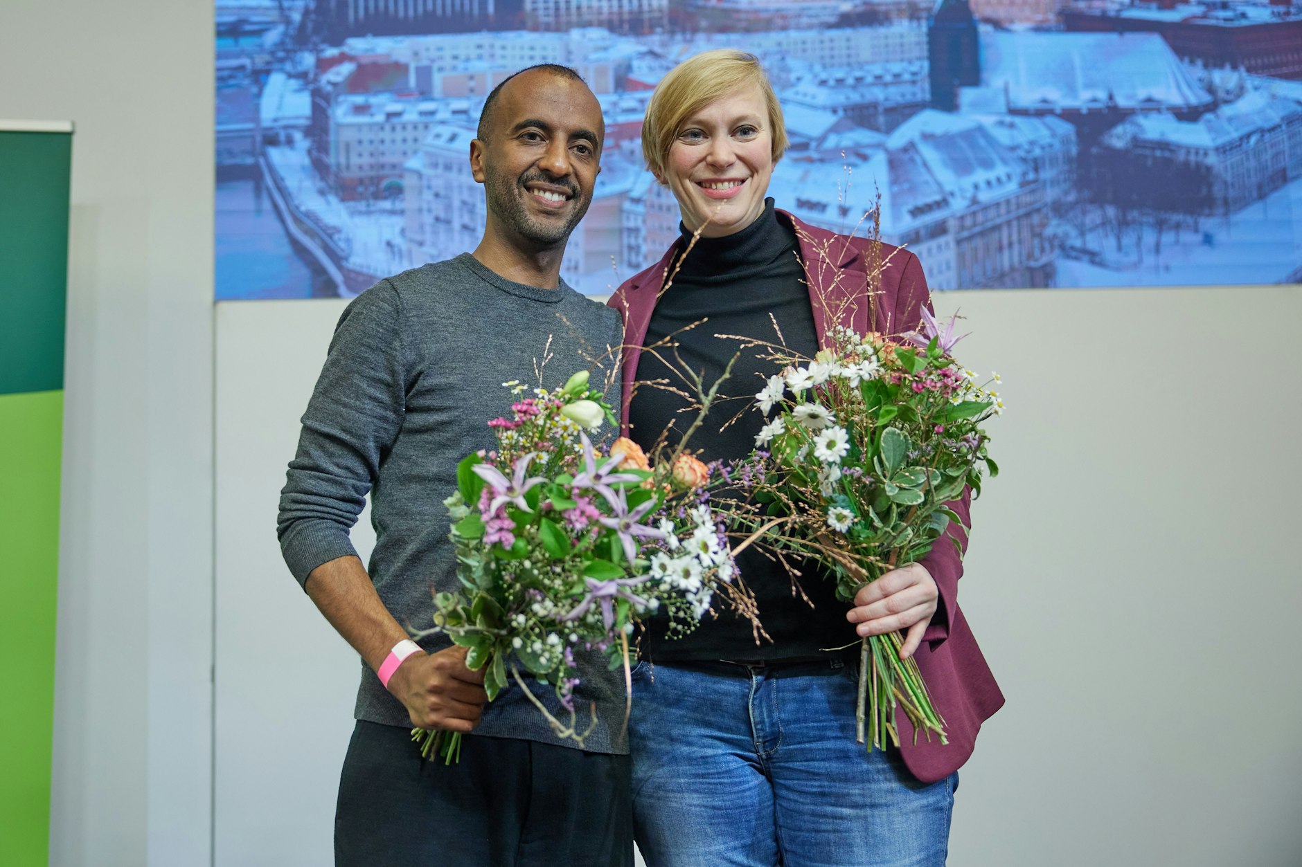 Nach Parteitag-Abbruch: Berliner Grüne wählen Nina Stahr zur neuen ...