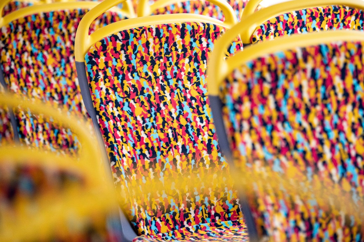 Neues Sitzmuster der BVG: Darum ist das „Muster der Vielfalt“ selten in ...