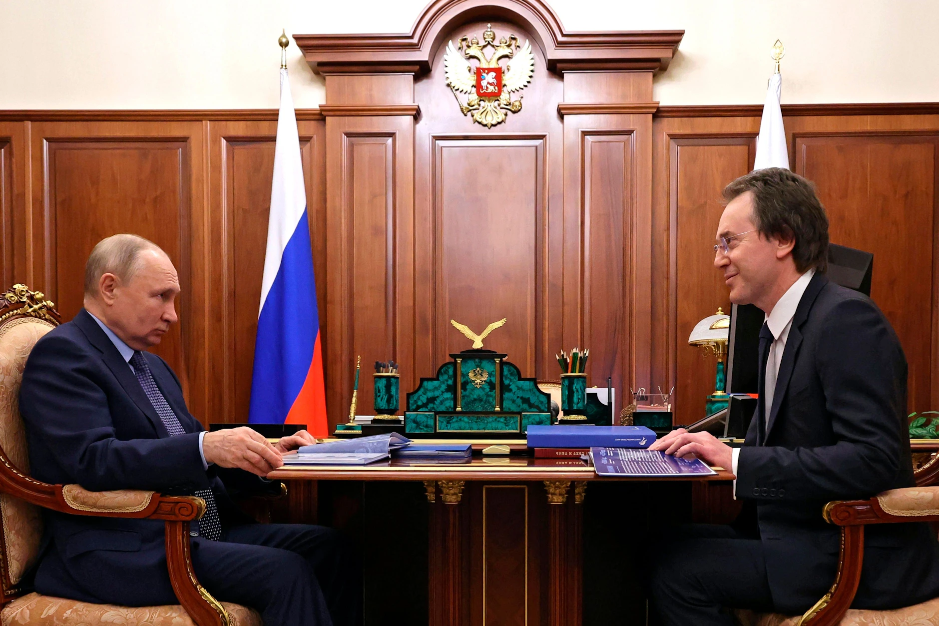 Neue Russland-Sanktion für 2024 beschlossen: So wollen die USA den ...