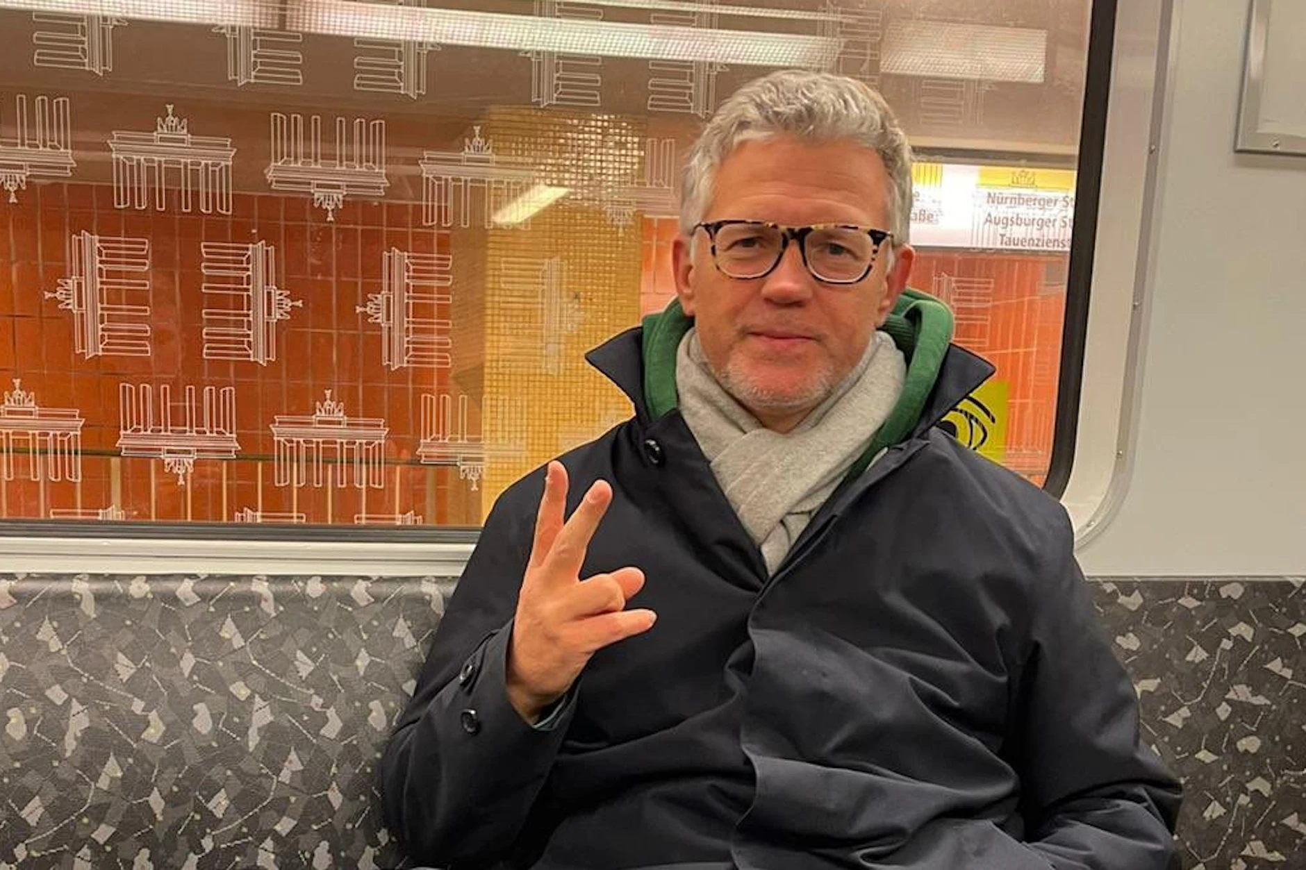 Andrij Melnyk: Er ist wieder in Berlin und fährt gerne mit der U-Bahn ...