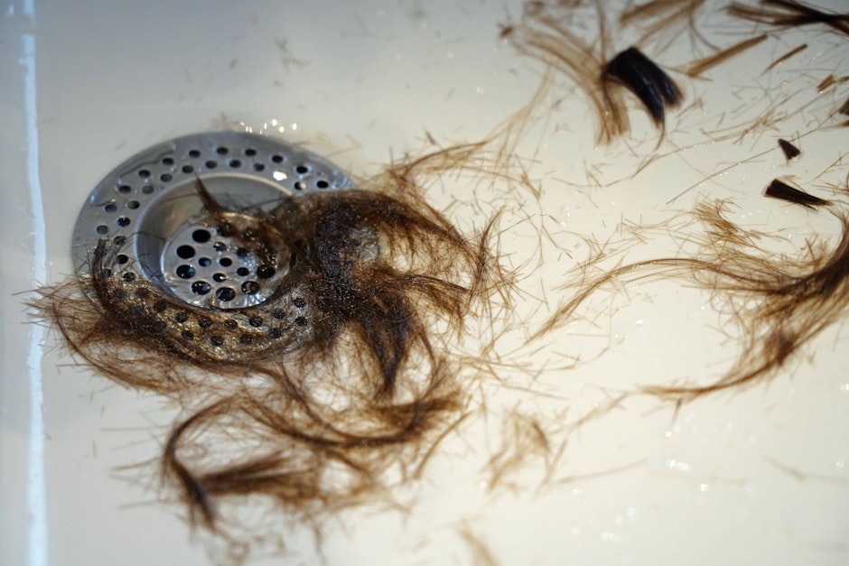 Wenn der Abfluss gluckert und stinkt: Das können Sie tun!