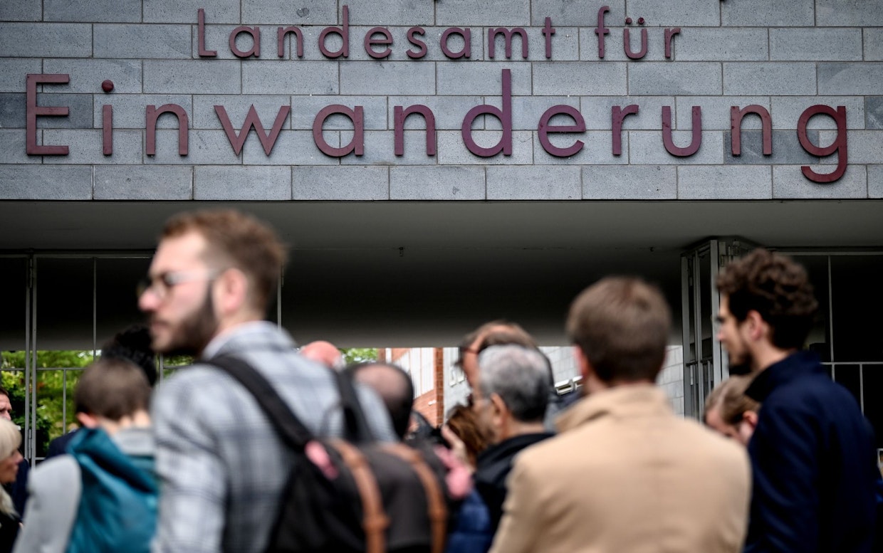 Neues Einbürgerungsgesetz: Landesamt für Einwanderung in Berlin bietet ...