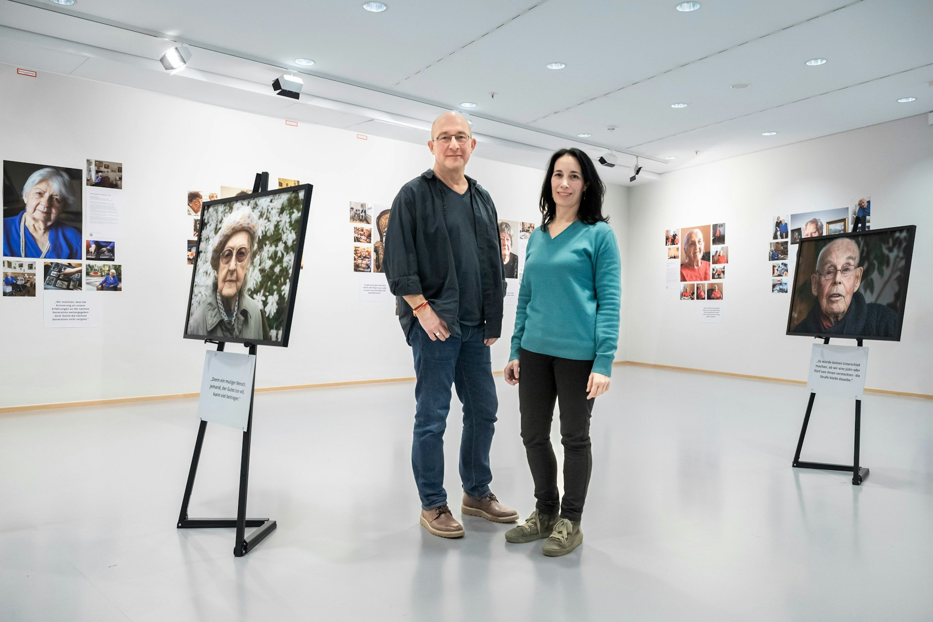 Foto-Ausstellung im Willy-Brandt-Haus: Von Yad Vashem ausgezeichnete ...