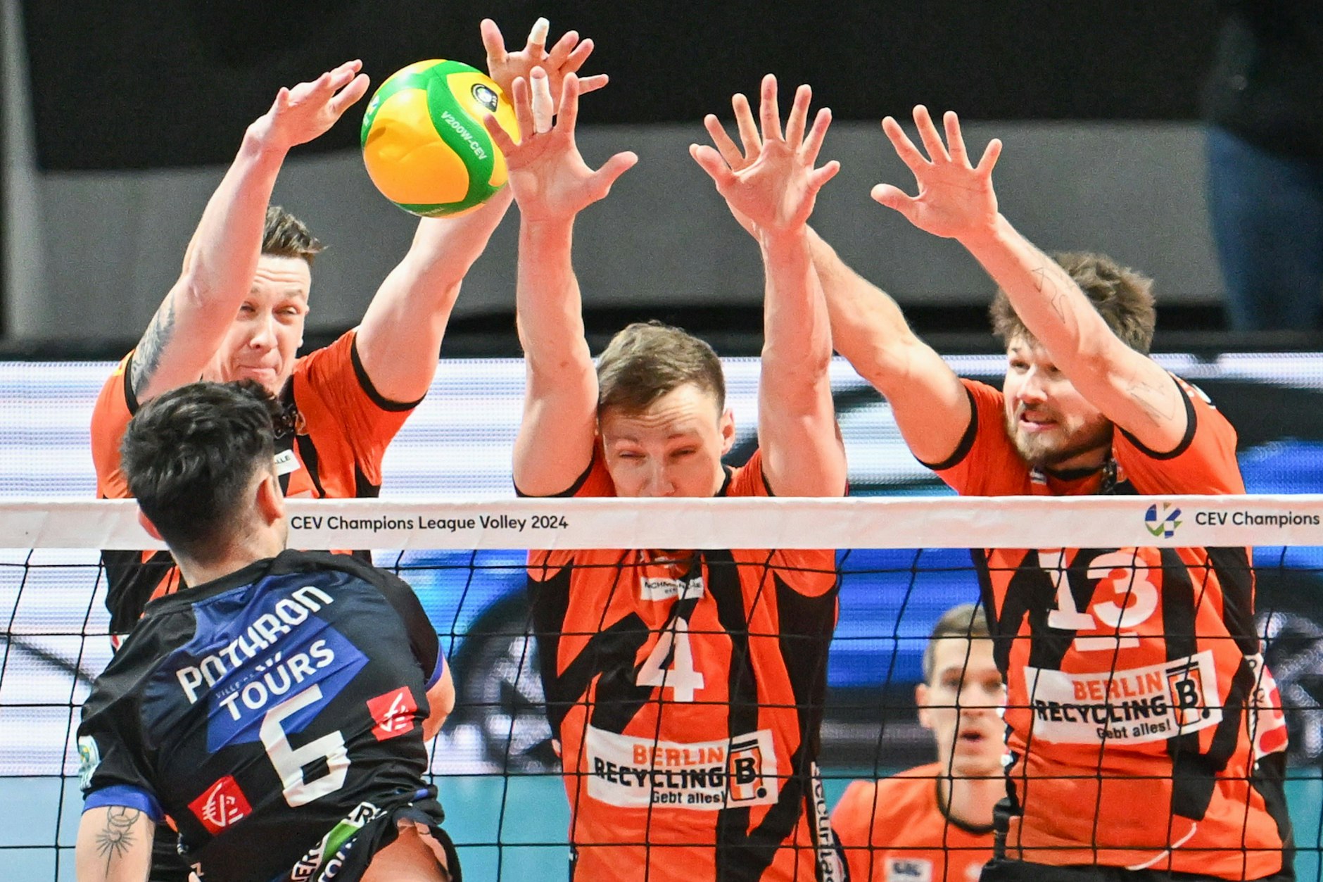 Champions League: Berlin Volleys gelingt großer Schritt Richtung ...