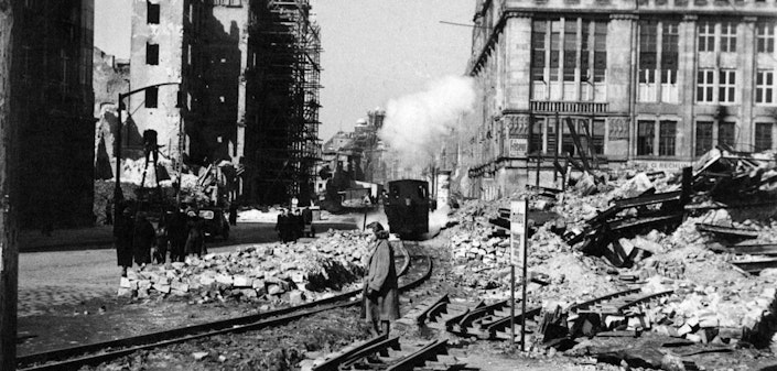 Slatan Dudow und die erste Nacktszene im ostdeutschen Nachkriegsfilm ...