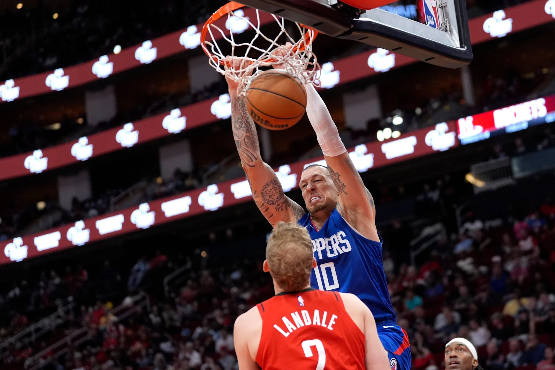 NBA: Wagner-Brüder und Theis gewinnen nach großem Rückstand