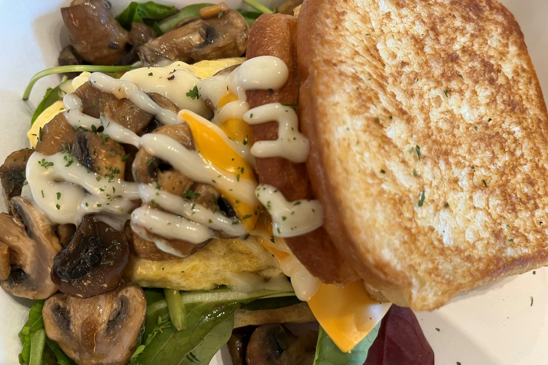 Egg Drop Toast bei Eggrything in Prenzlauer Berg: Koreanisches Next ...