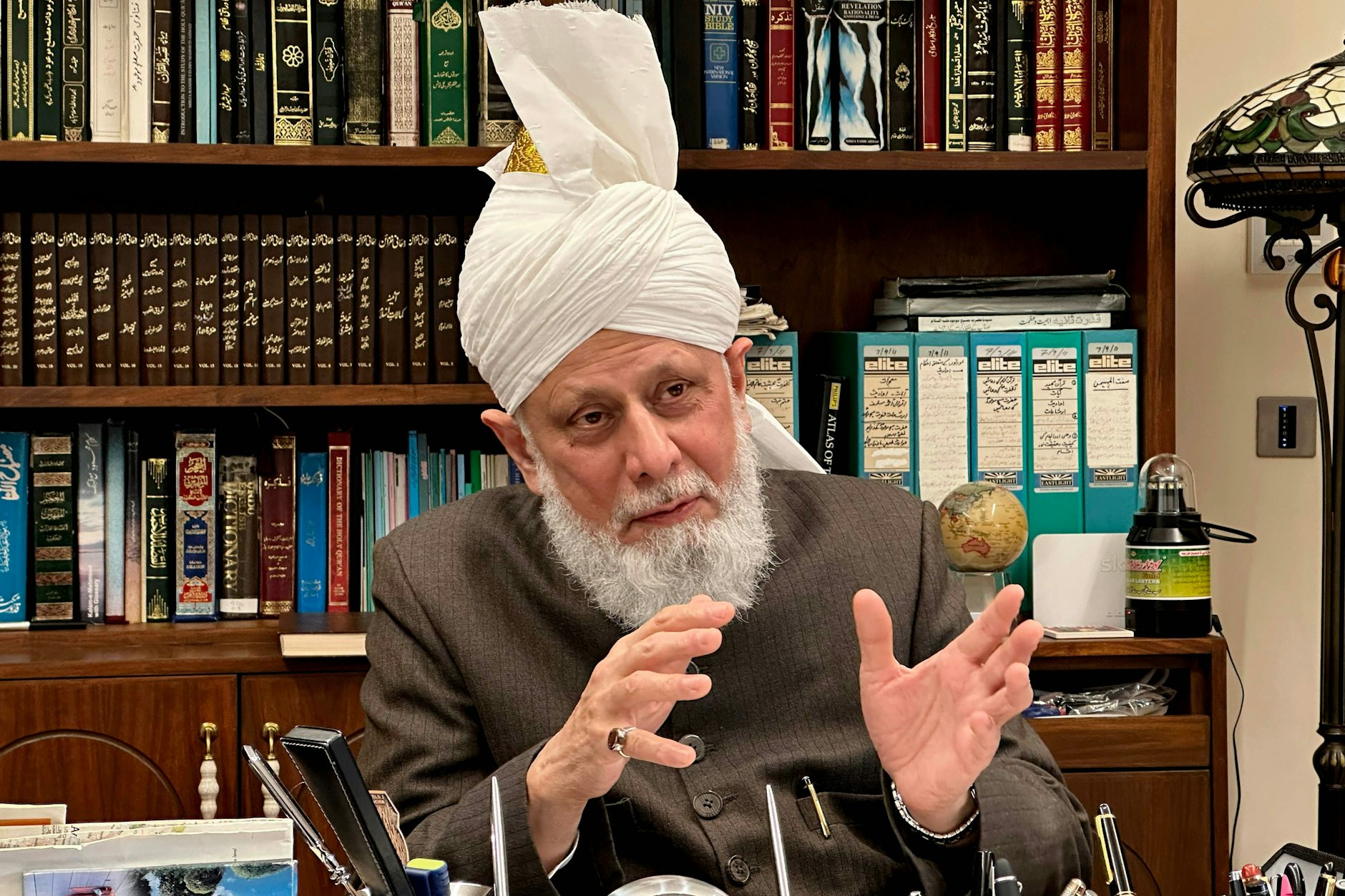 Kalif der Ahmadiyya zum Ukraine-Krieg: „Die Europäer werden als Marionette benutzt“