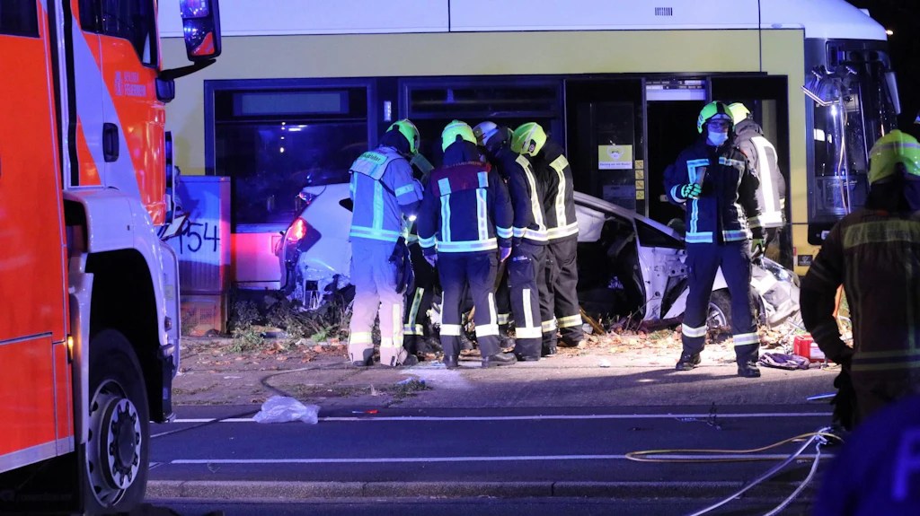 Unfall-Gaffer in Berlin: Was Schaulustige und Störer antreibt