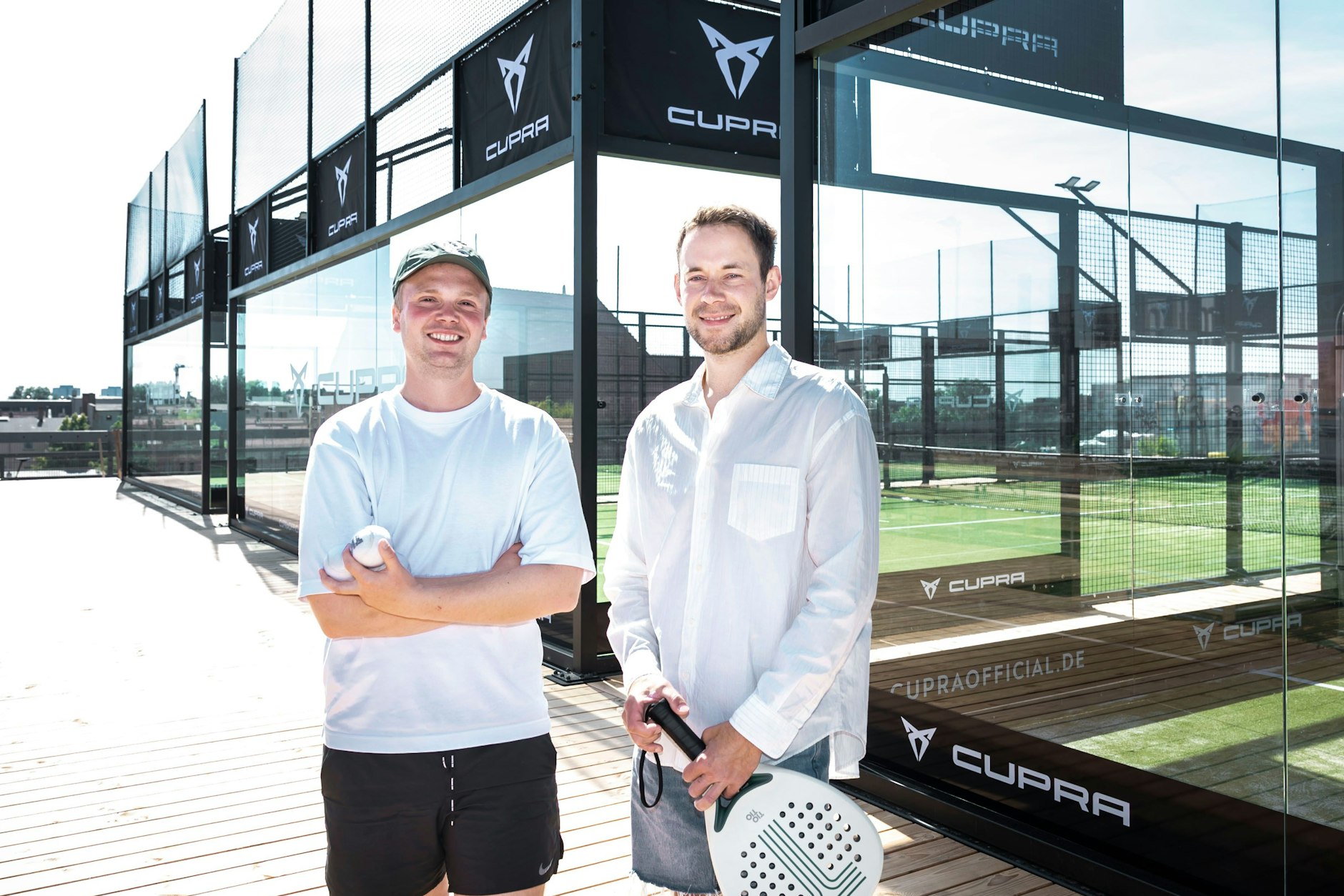 Padel-Tennis: Zwei junge Gründer bringen die Trendsportart auf ein ...