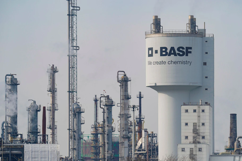 BASF kehrt Deutschland den Rücken? Ökonomen fordern Reaktion der Ampel