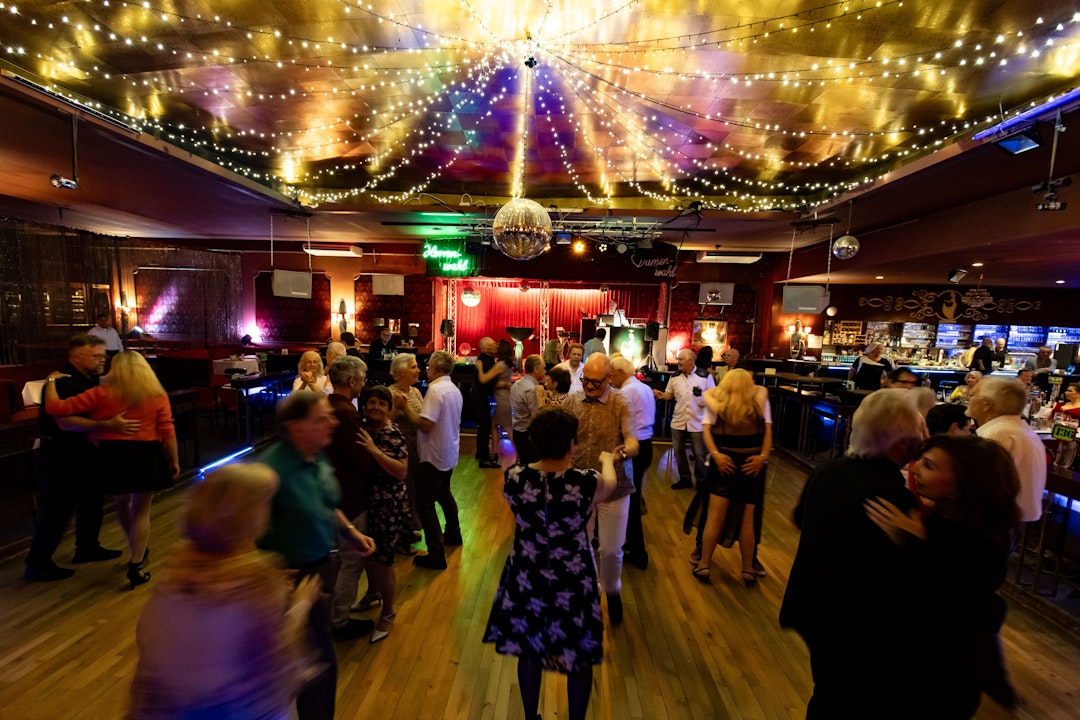 Café Keese in Berlin-Charlottenburg: Partnerbörse, Lasterhöhle, Flirttelefone – alles bald zu Ende?