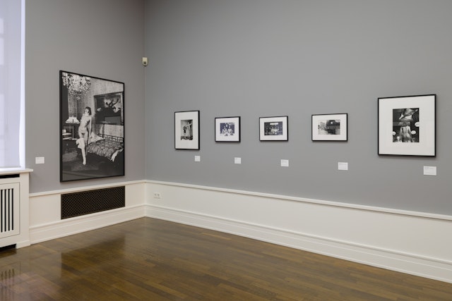 Das Newton-Model Jenny Capitain erzählt: „Das Gipsbein war echt“