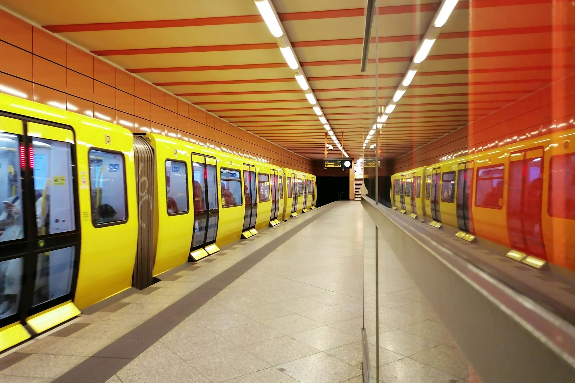 Die U-Bahn-Probleme der BVG: Warum sie der Berliner Senat für nicht so ...