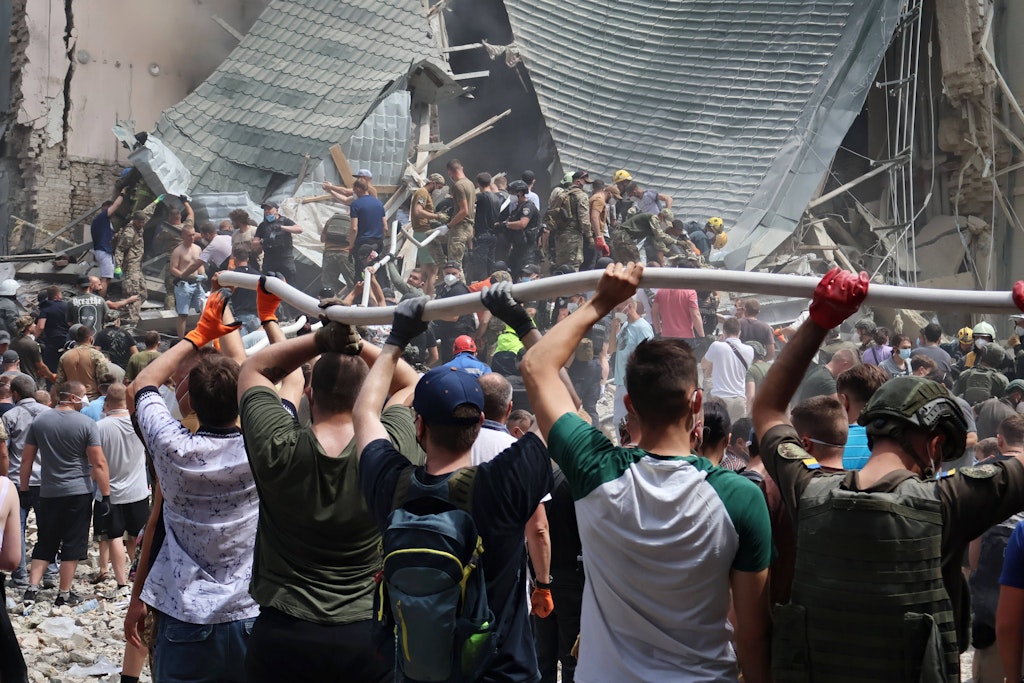 Ukraine-Krieg: Influencer aus Kiew fordern nach Angriff auf Kinderklinik sofortiges Kriegsende