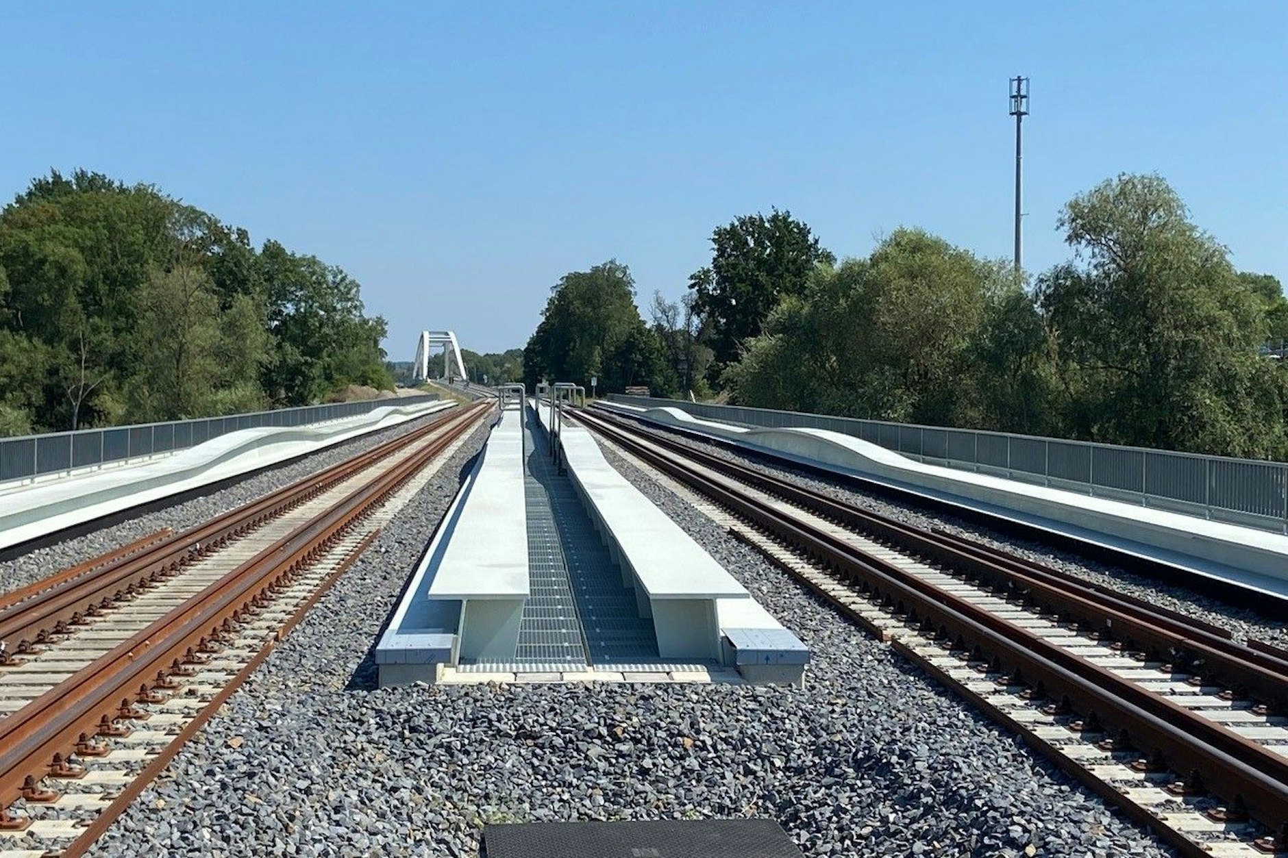Küstrin-Kietz–Kostrzyn über Oderbrücke: Endlich wieder schneller mit ...