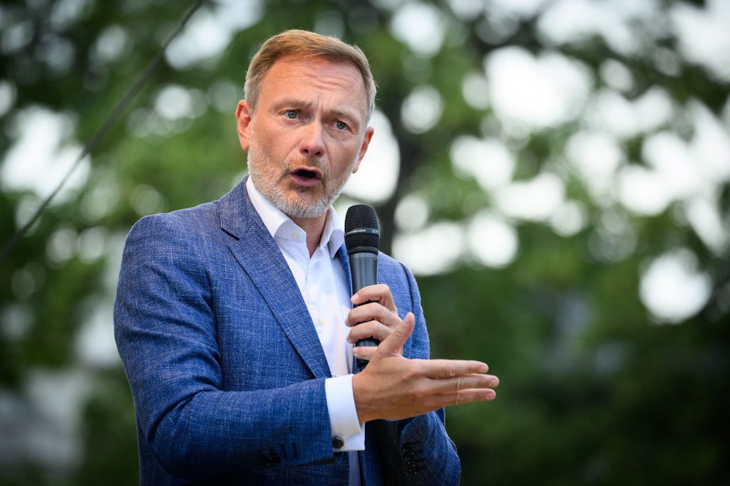 Christian Lindner macht Wahlkampf in Potsdam – und spricht über ...
