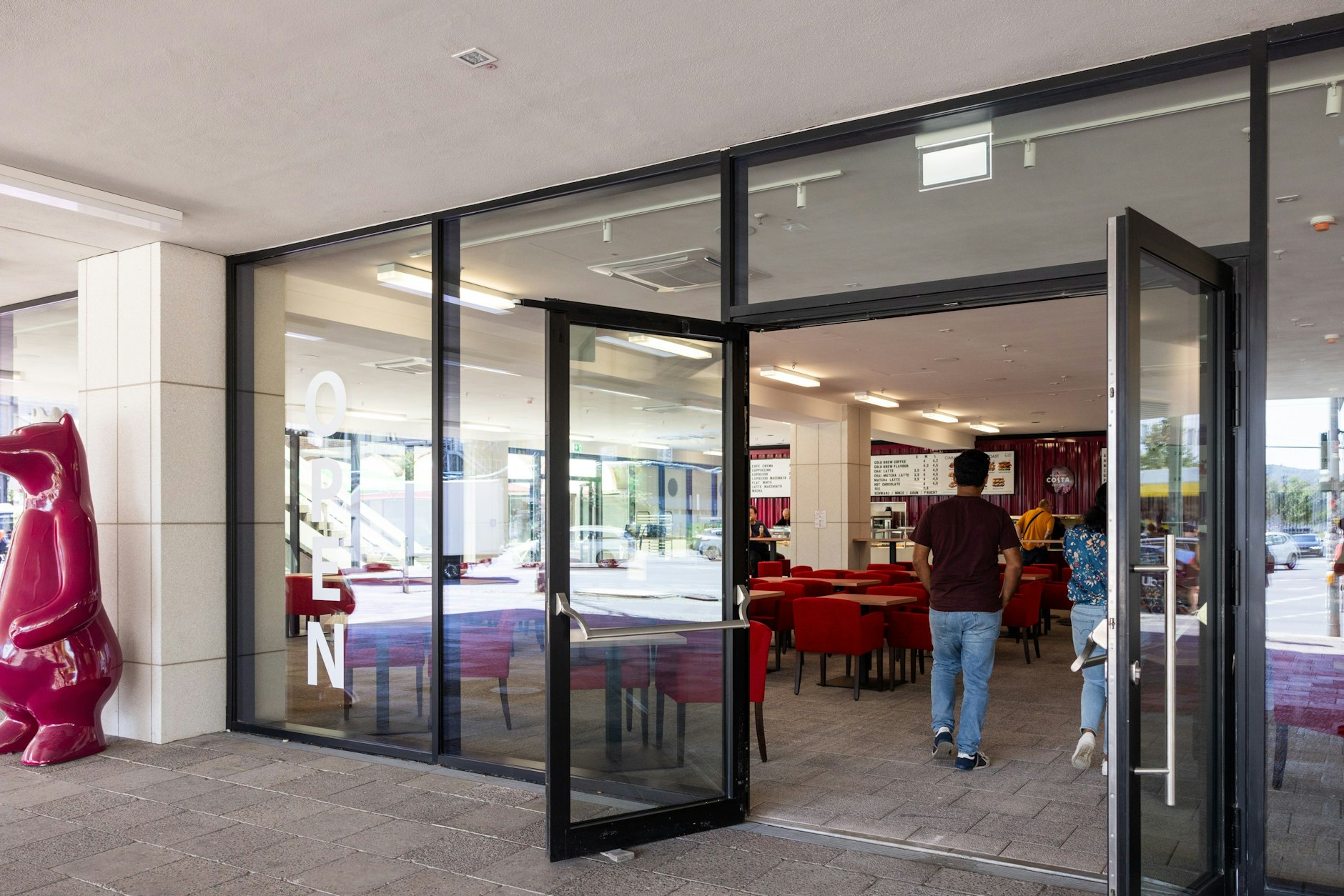 Kult und Kaffee am Alexanderplatz in Berlin: Das Pressecafé eröffnet