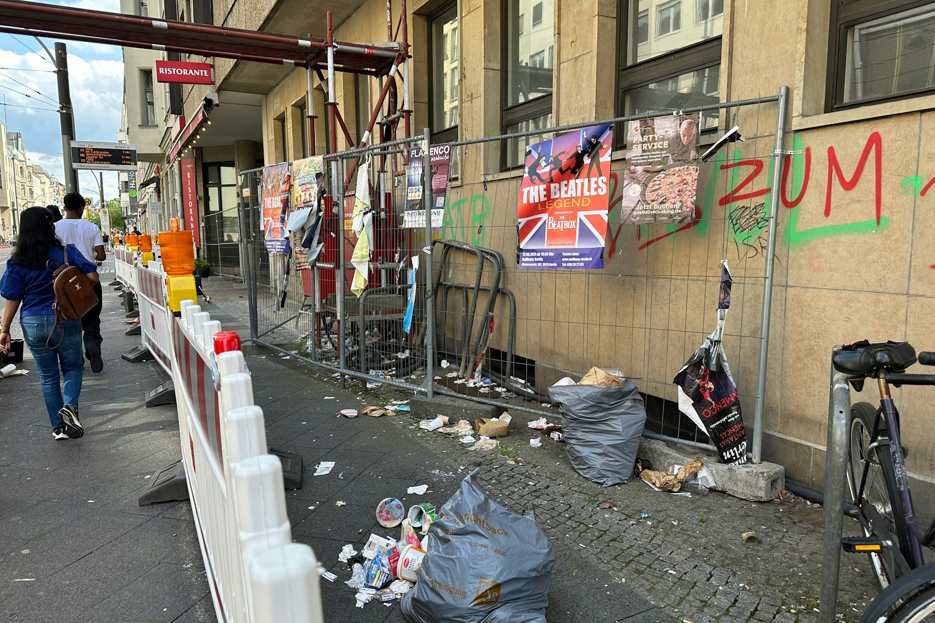 Berlins dreckige Gehwege: Die Mitte der Stadt wird zum Slum, wo ist der ...