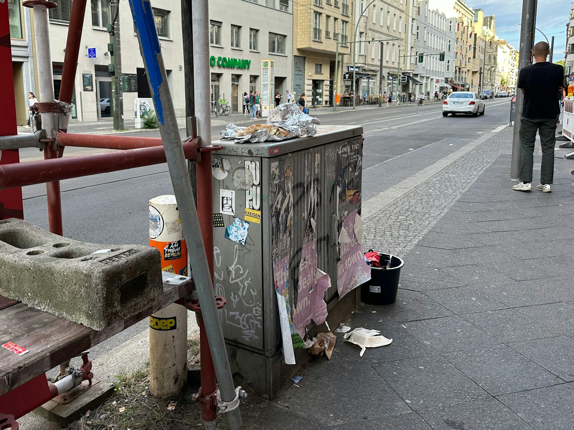Berlins dreckige Gehwege: Die Mitte der Stadt wird zum Slum, wo ist der ...